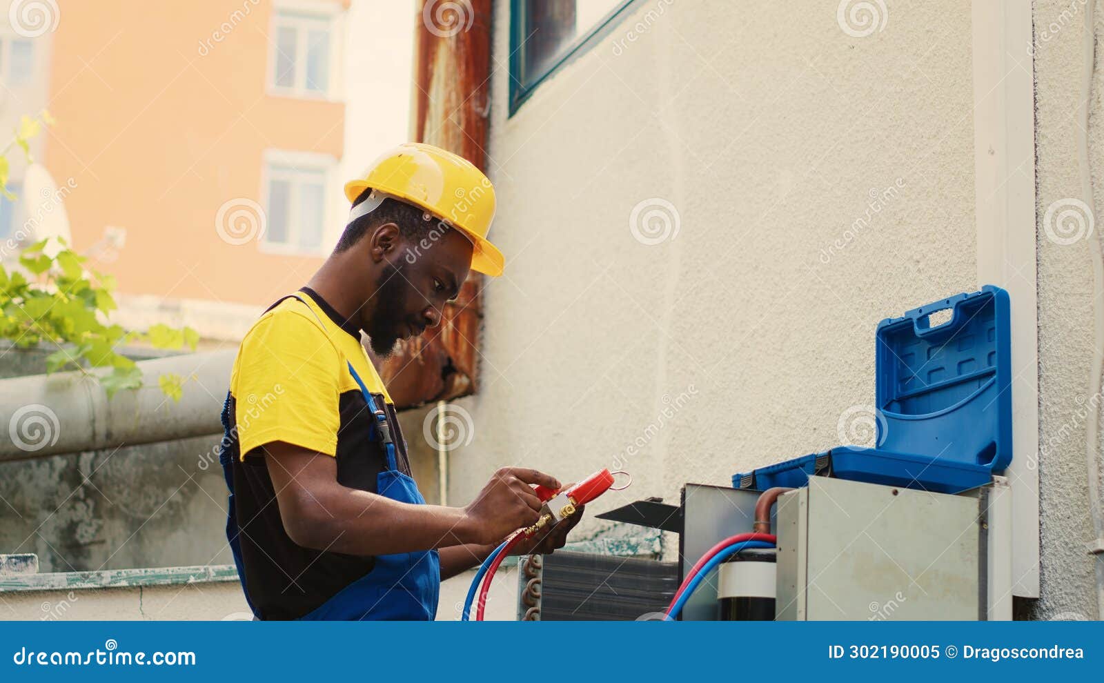 Technician Looking at Freon Levels Stock Image - Image of faulty ... Technician Looking at Freon Levels Stock Image - Image of faulty ...
