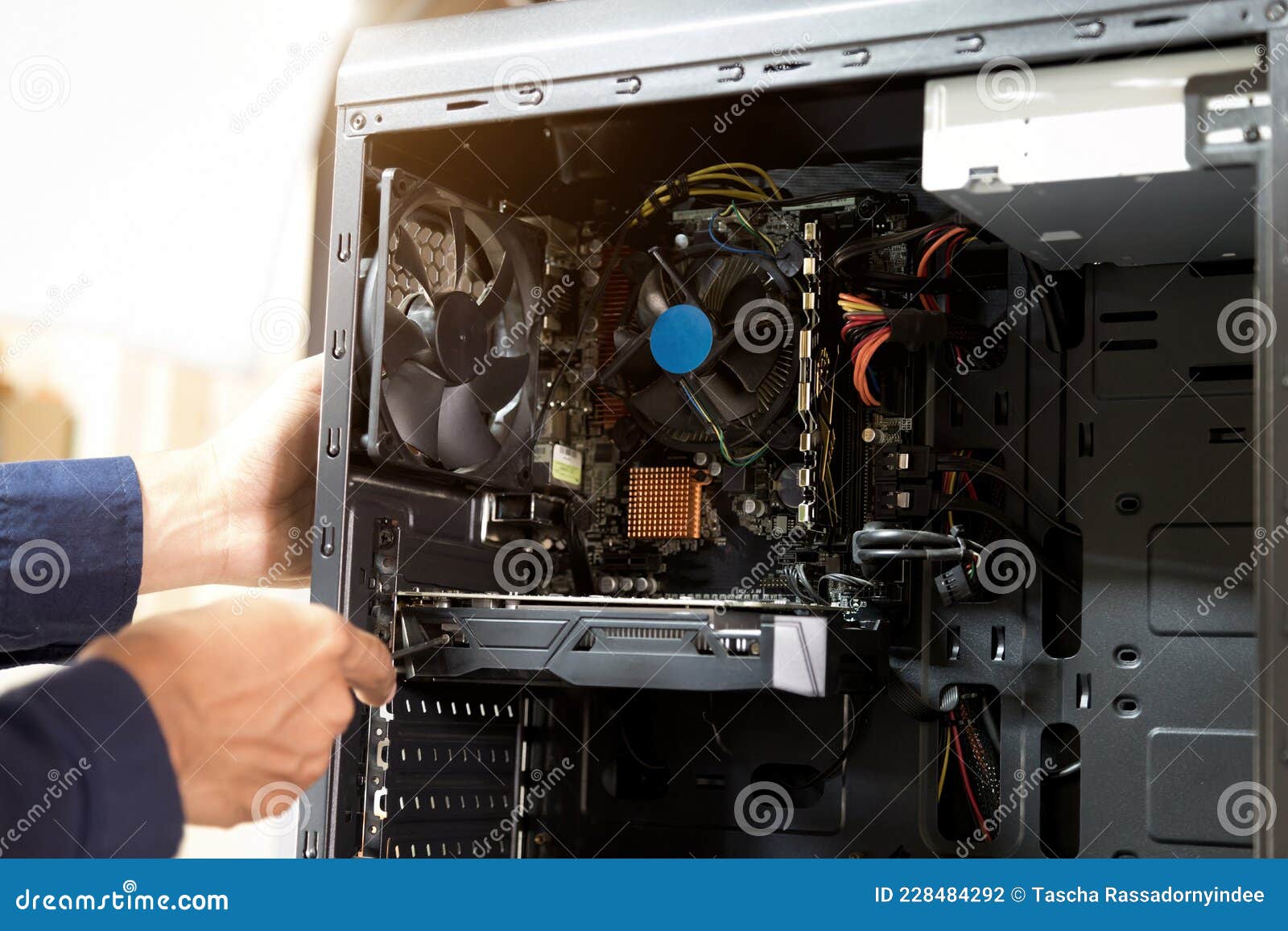 Technician with a Screwdriver for Fixing Computers, Computer Har Stock ...