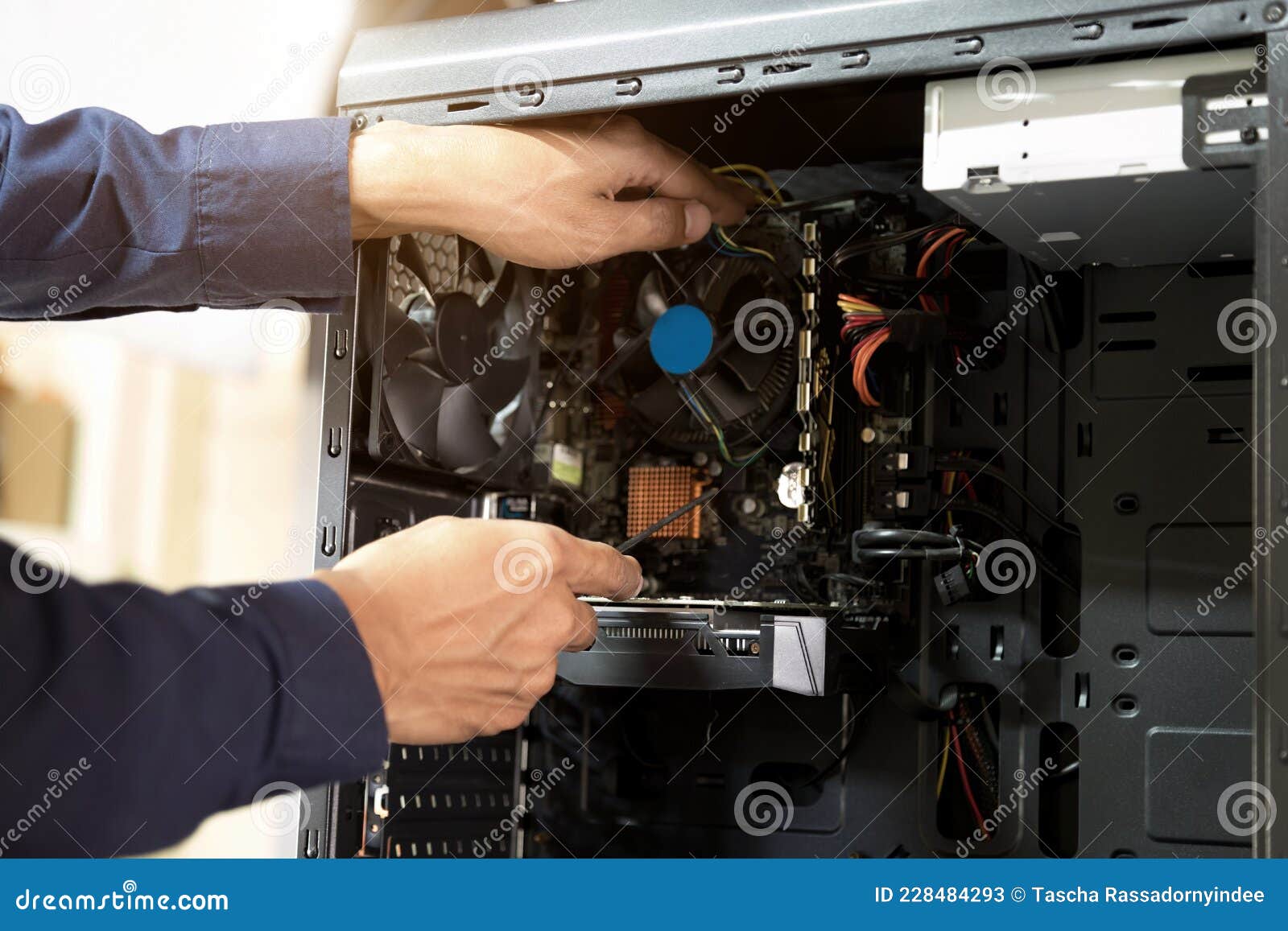 Technician with a Screwdriver for Fixing Computers, Computer Har Stock ...