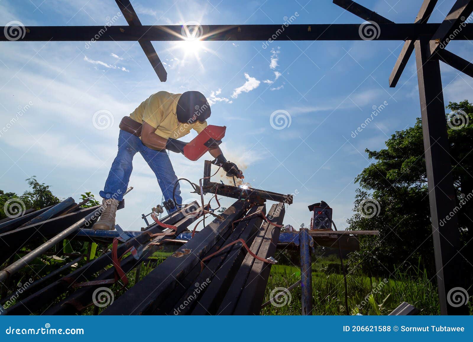 The Technician Uses A Digital Camera To Check The Clogging Of The Heat ...