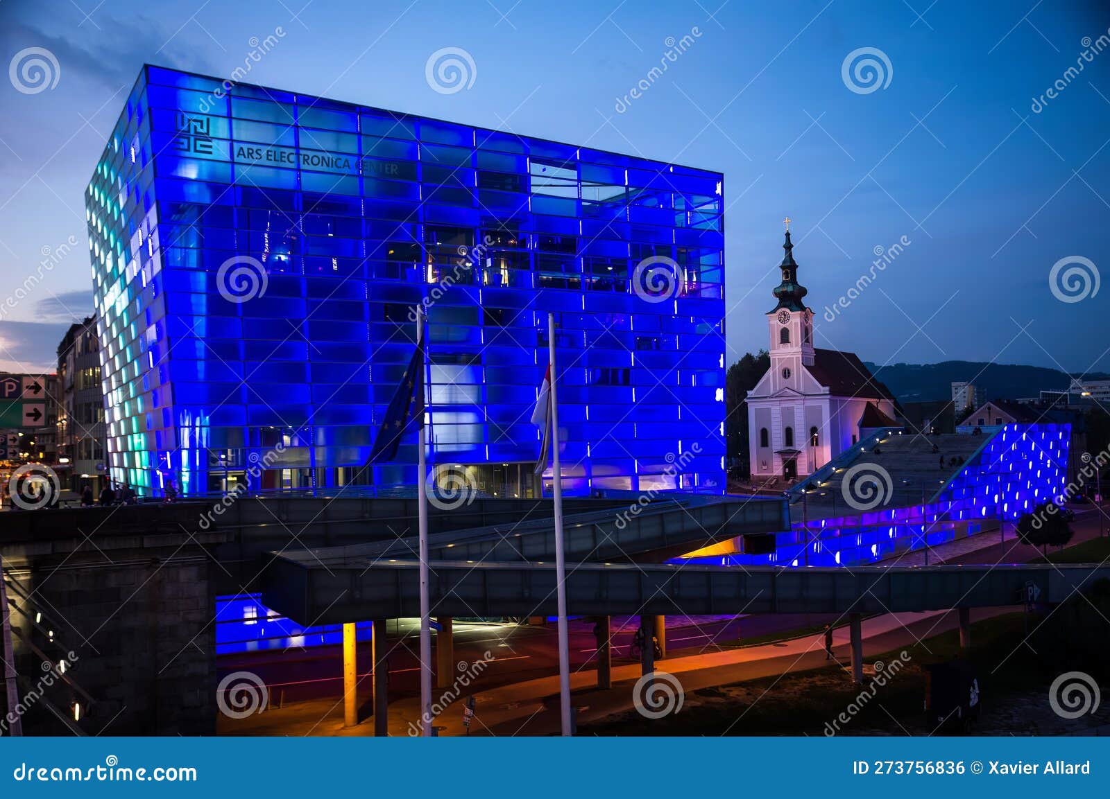 Technology Museum in Linz, Austria Editorial Photo - Image of cube ...