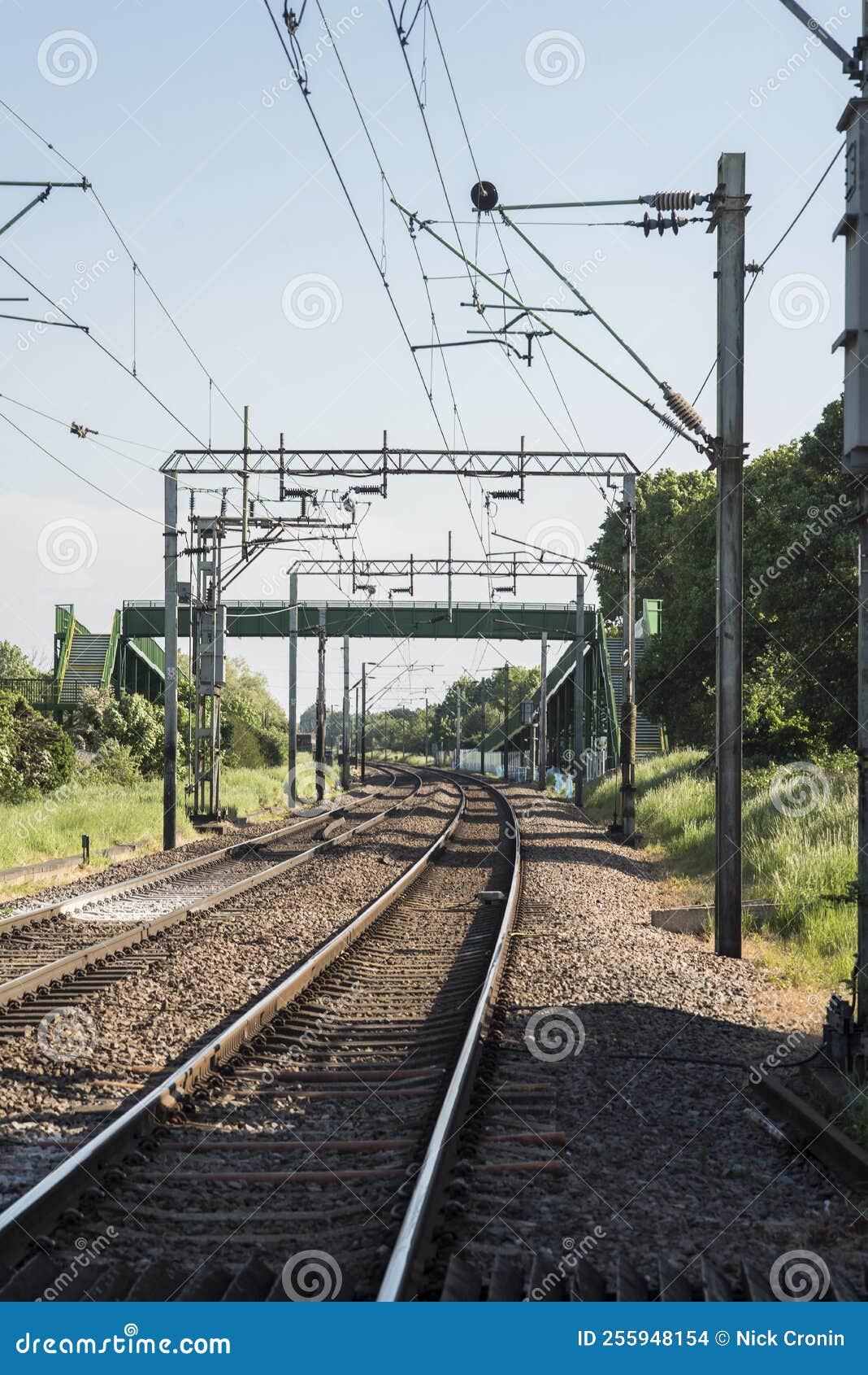 Technology: Overhead Electrified Train Tracks / Railway Lines ...