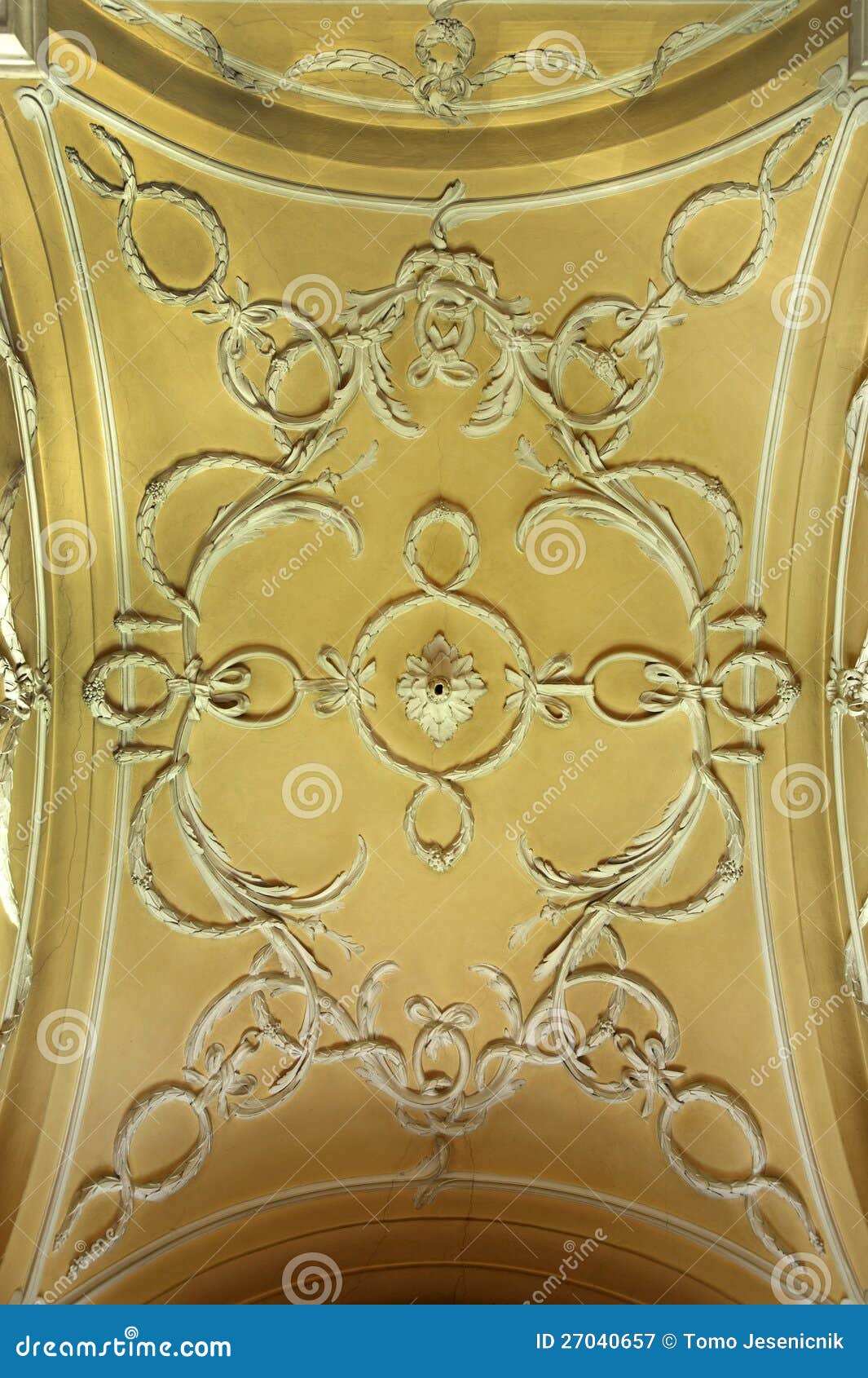 Techo adornado imagen de archivo. Imagen de adornado - 27040657