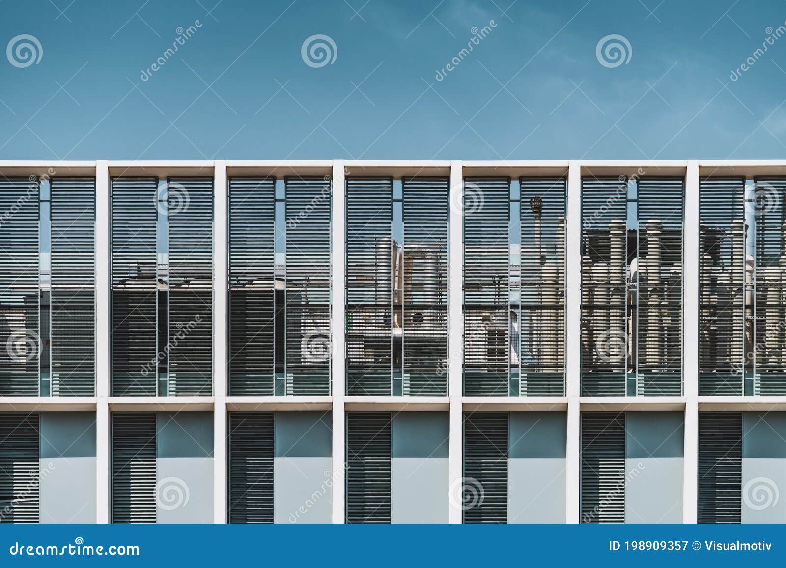 Techo De Un Edificio Urbano Imagen de archivo - Imagen de exterior ...