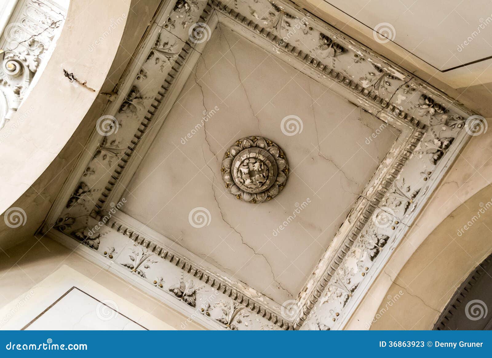 Techo del estuco imagen de archivo. Imagen de deco, arco - 36863923