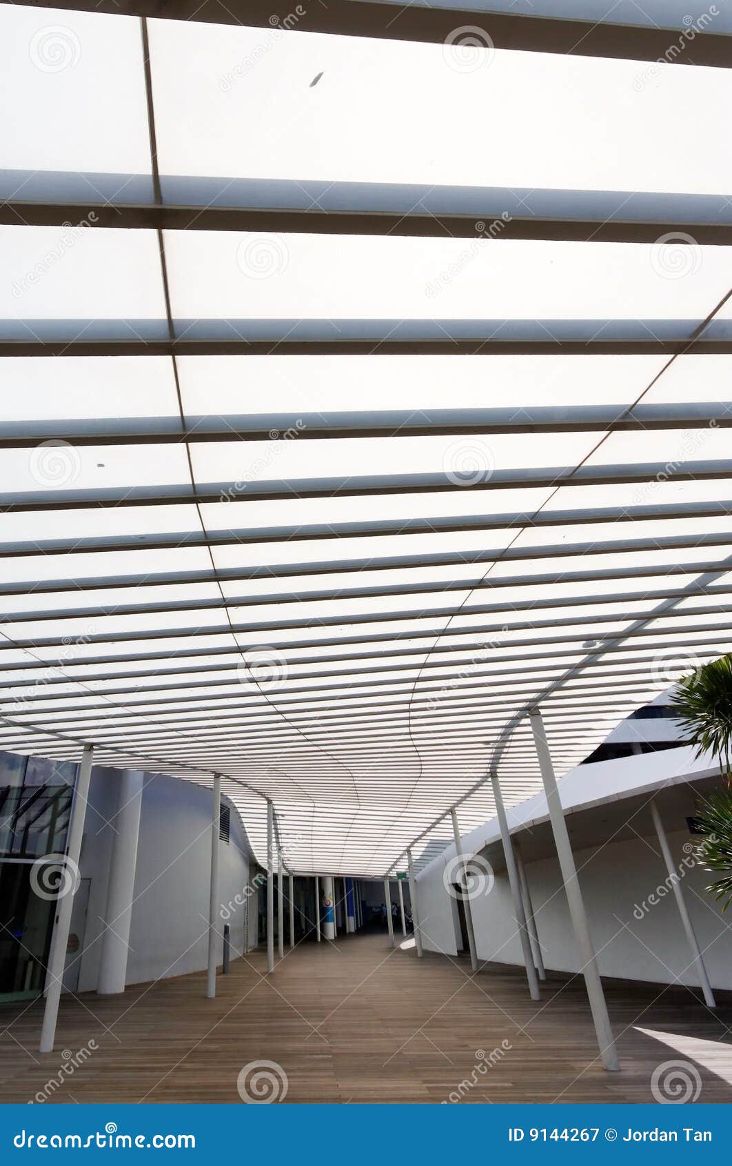 Techo ondulado imagen de archivo. Imagen de estructura - 9144267