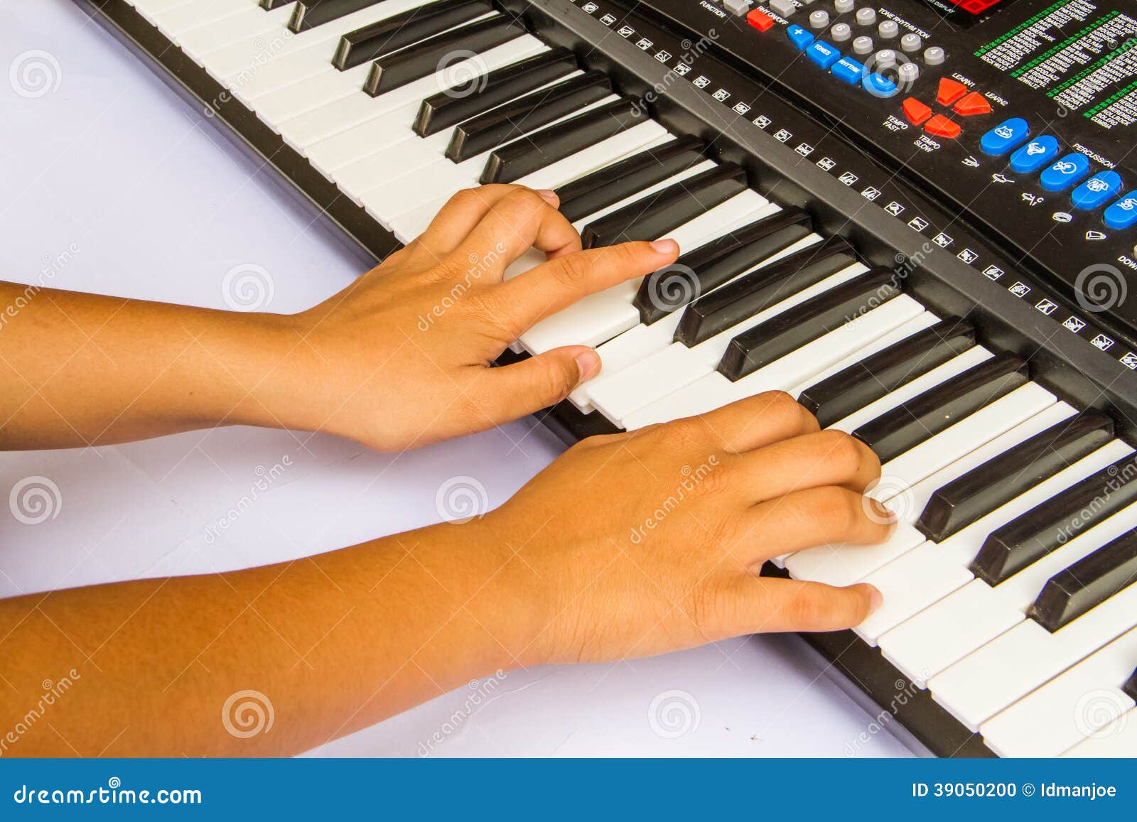 Teclado musical foto de stock. Imagem de harmonia, escuro - 39050200