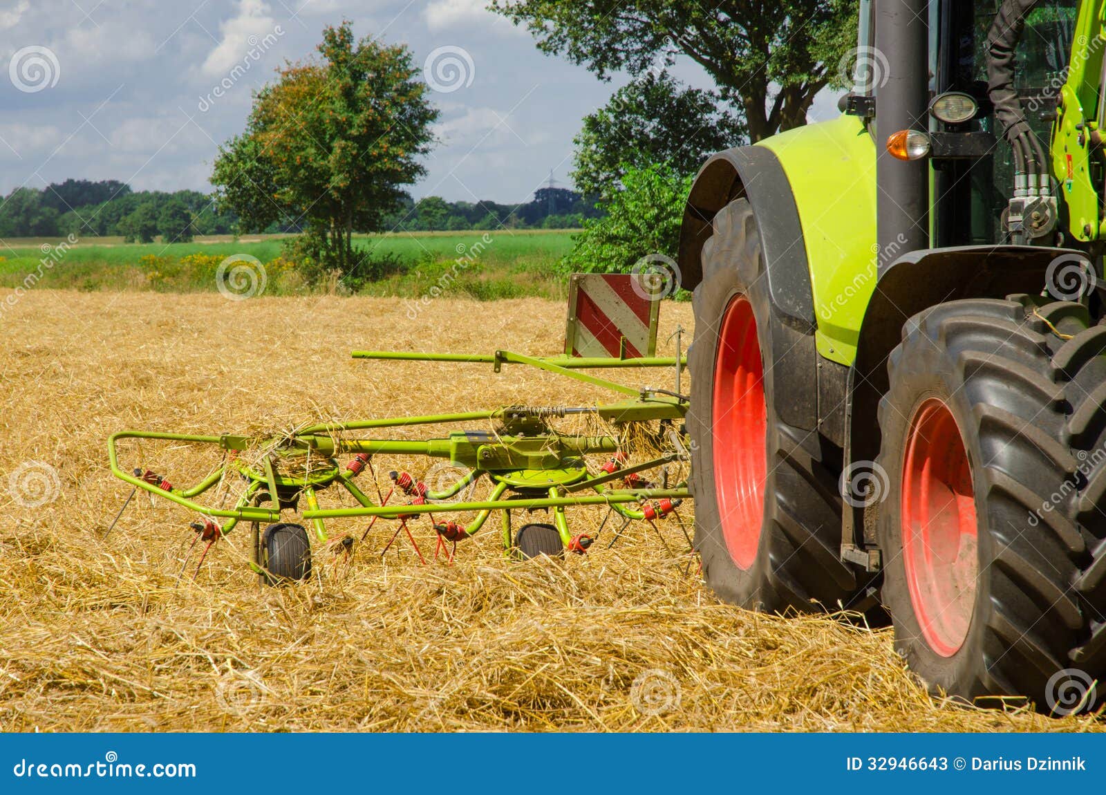 Tedder (machine) stock image. Image of agriculture, farming - 32946643