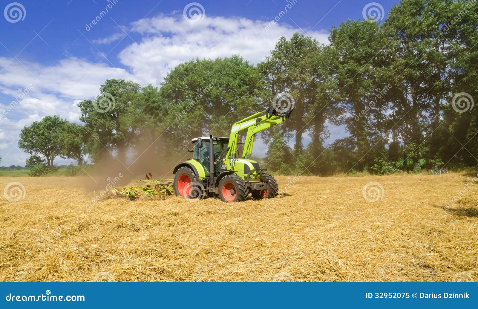 Tedder (machine) stock image. Image of harvesting, outdoor - 32952075