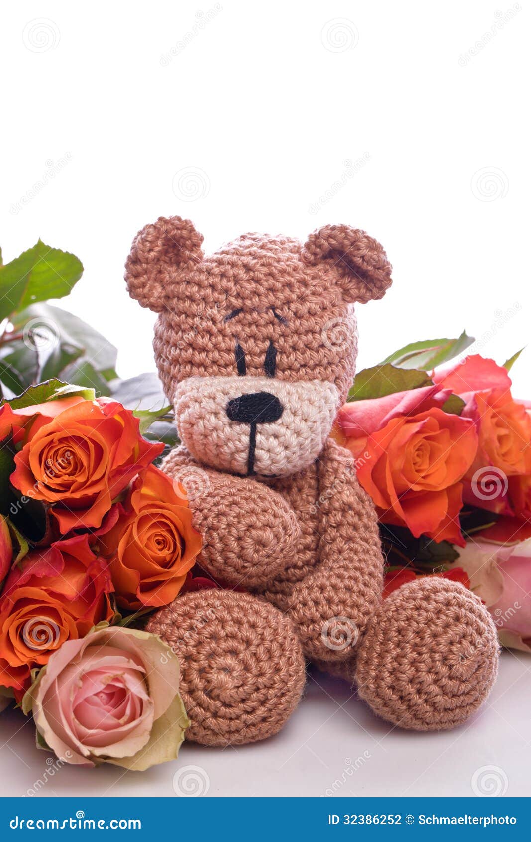 Teddy bear with red roses stock photo. Image of blossom - 32386252
