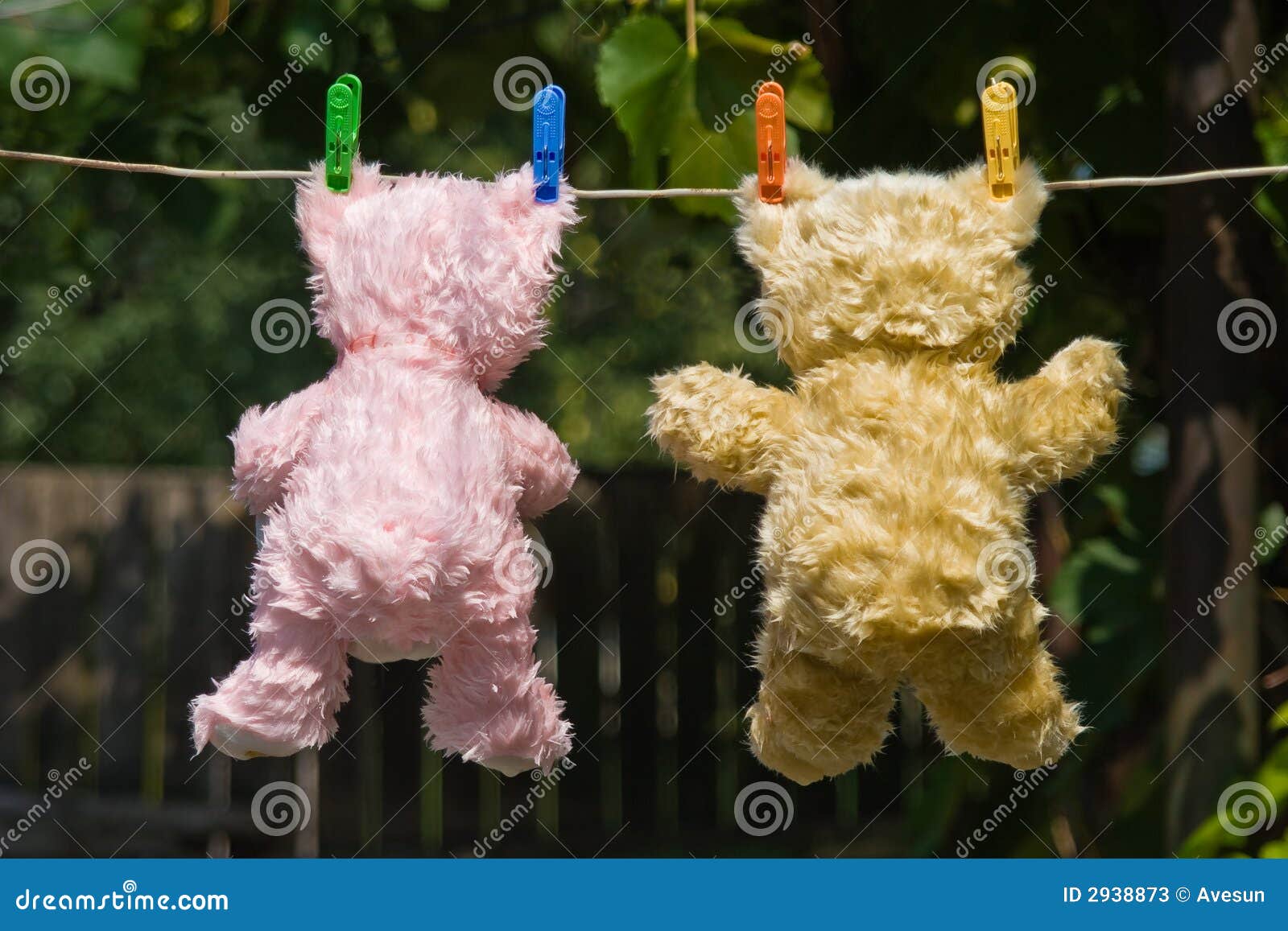 Teddy bears back view stock image. Image of used, christmas - 2938873