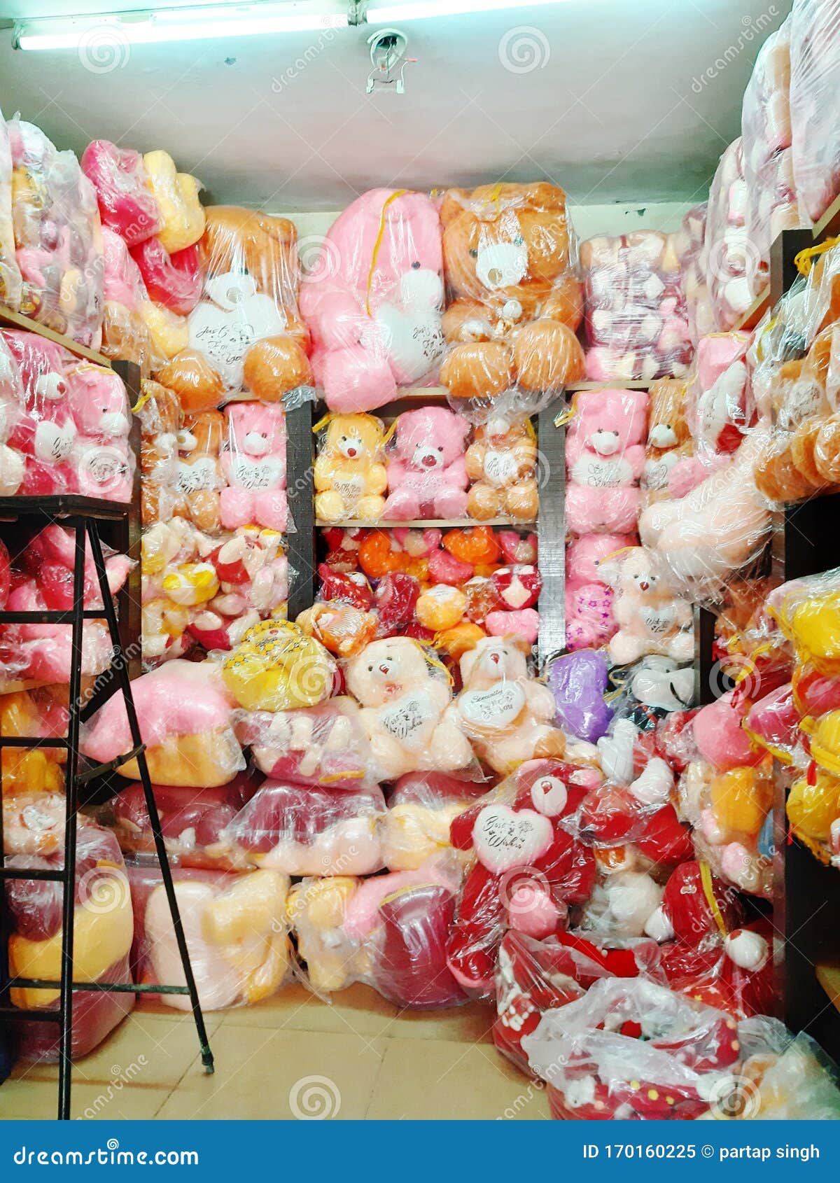 Teddy Collection Happy Gifts Feelinglove Editorial Image - Image of ...