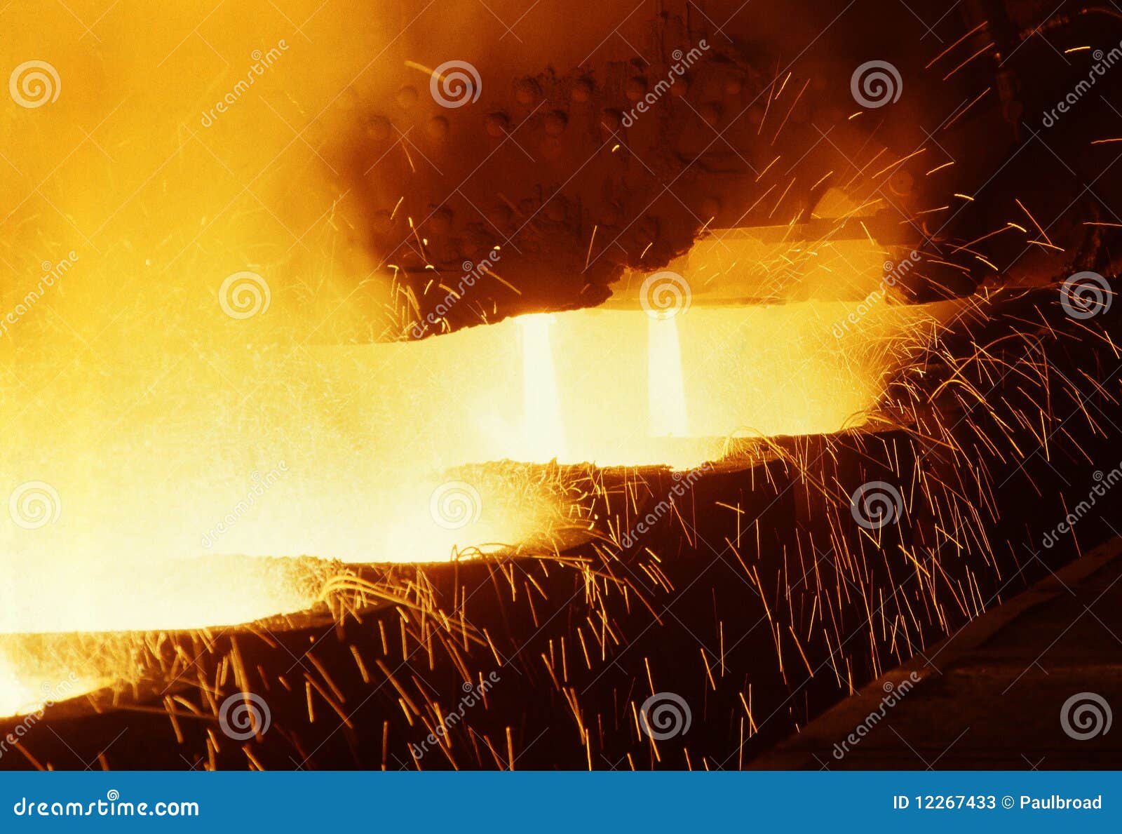 Teeming liquid steel stock image. Image of danger, moulds - 12267433