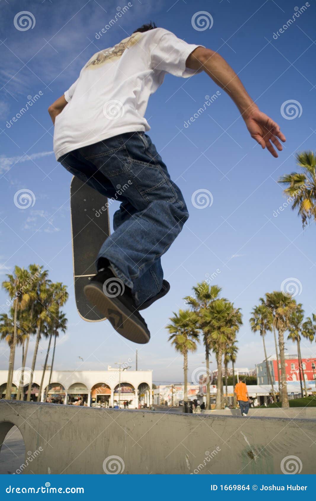 Teen Boy Skateboarding Jumping Stock Photo - Image of summer, jump: 1669864