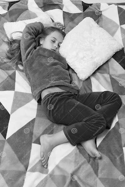 Teen Girl Sleep At Home Bedtime Teen Girl Sleep At Bedtime In Bed
