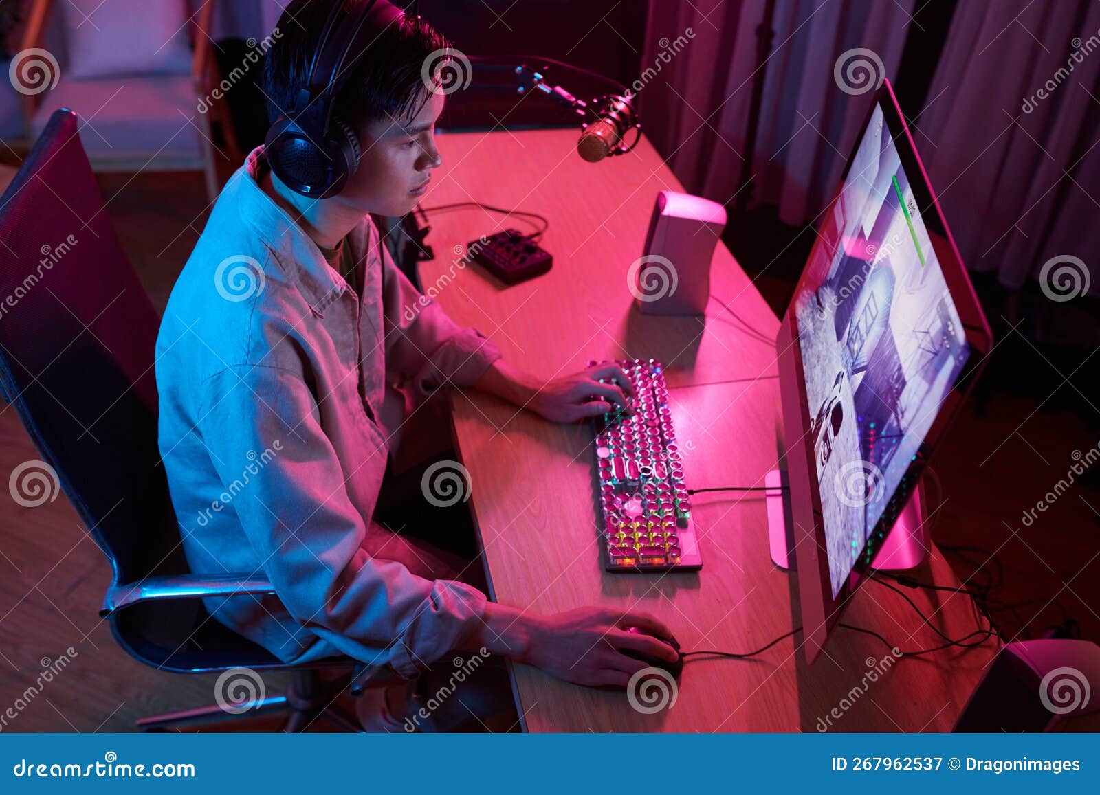 Teenage Boy Playing on Computer Stock Image - Image of neon, equipment ...