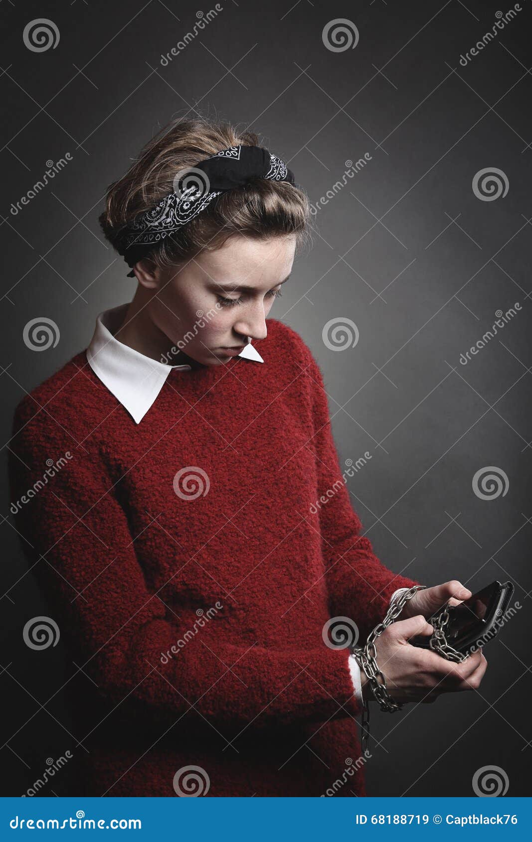 Teenage Girl Addicted To Smartphone Stock Image Image Of Deviation Young 68188719