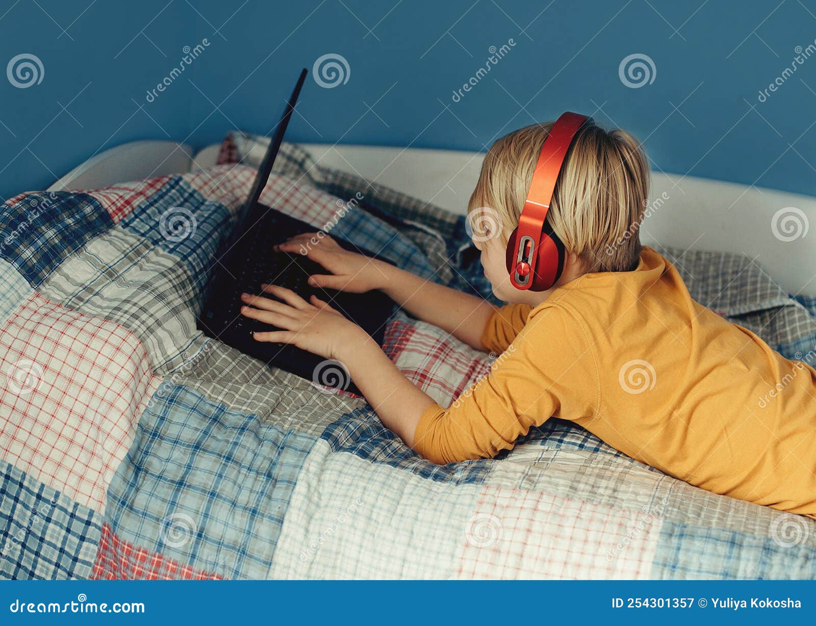 Boy playing video games stock image. Image of casual - 254301357