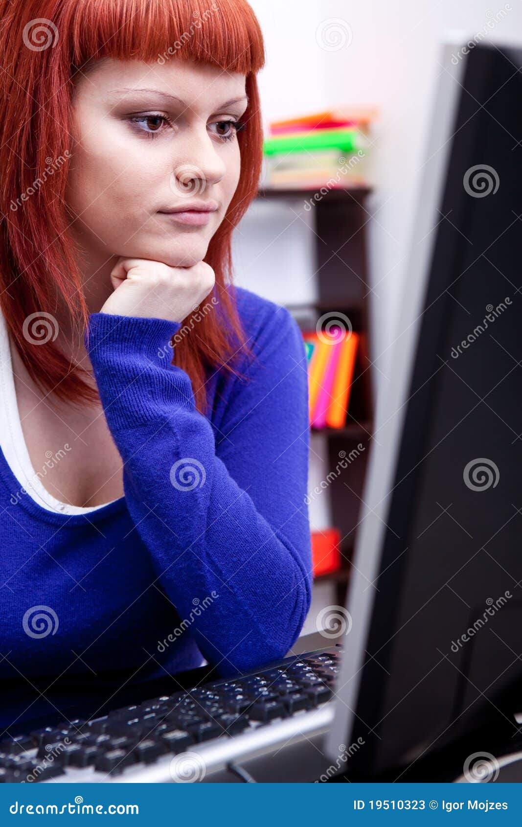 Teenager Girl with Computer Stock Image - Image of smile, adolescence ...