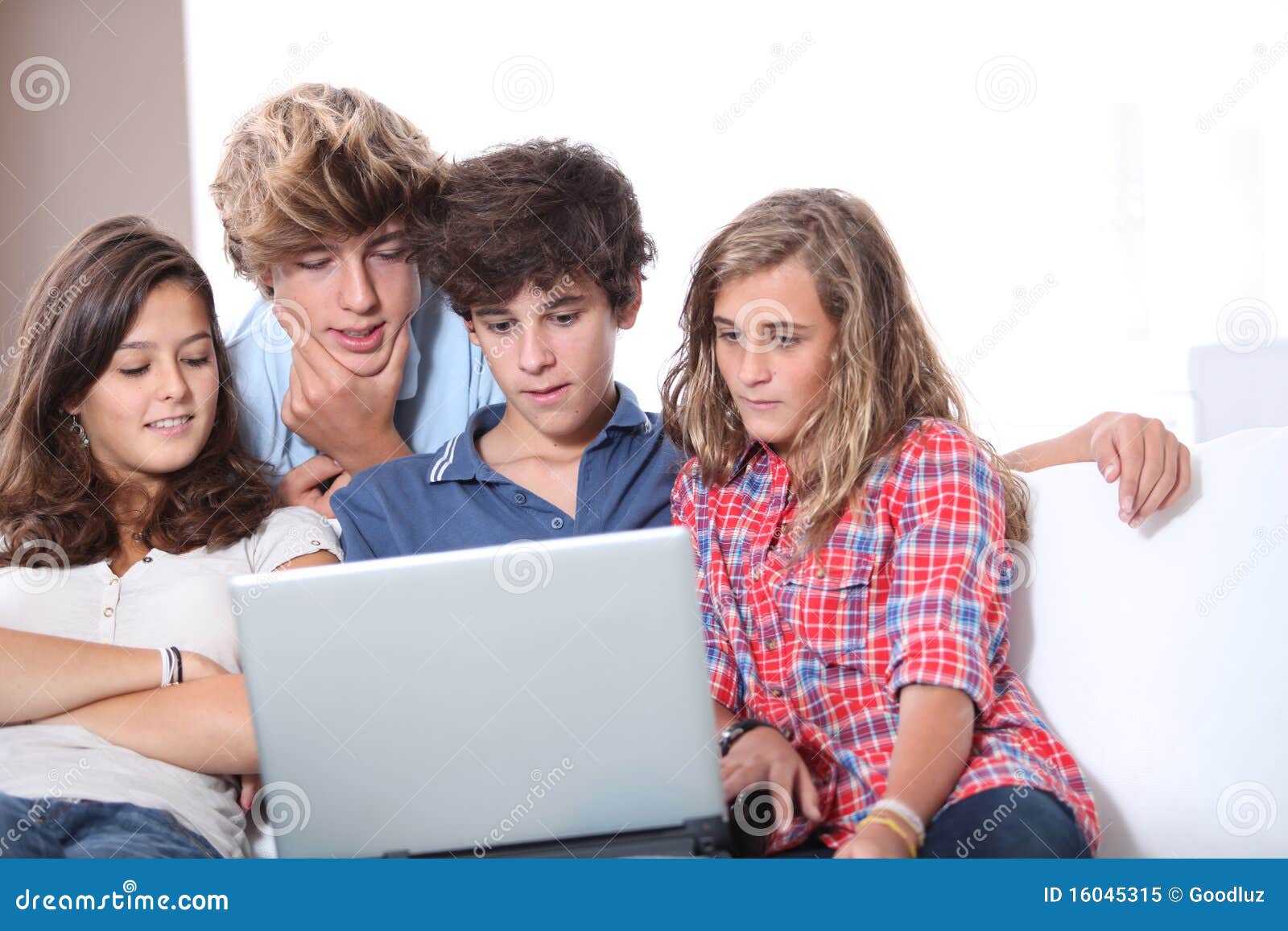 Teenagers and internet stock image. Image of students - 16045315