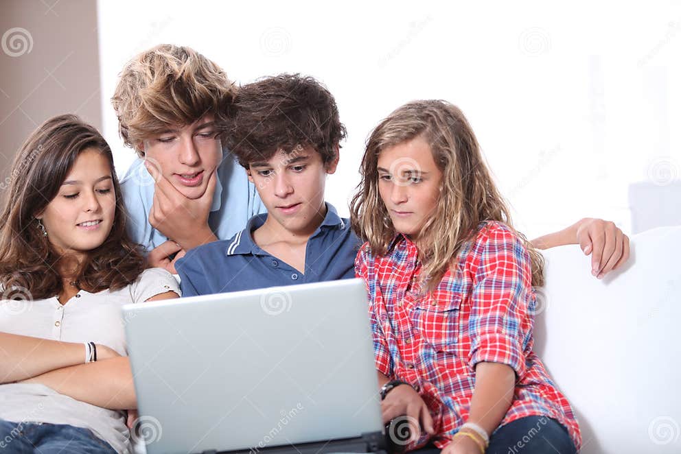 Teenagers and internet stock image. Image of students - 16045315
