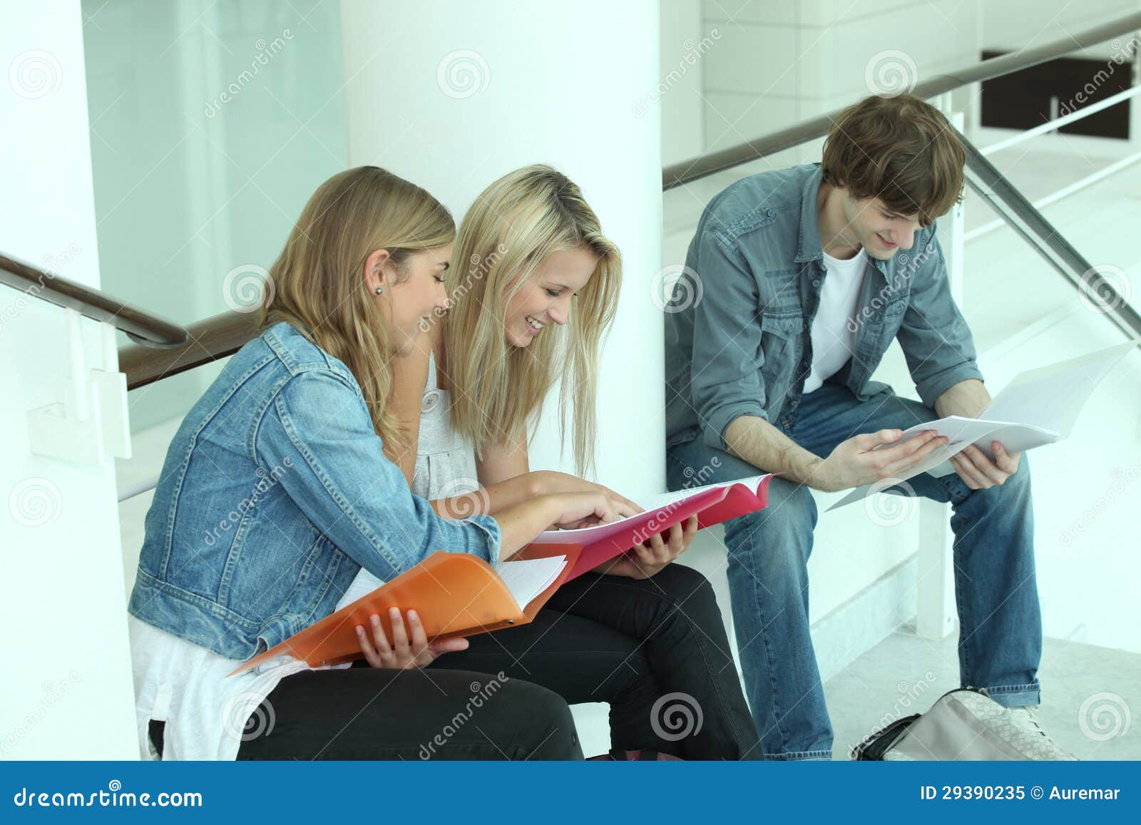 Teenagers Revising Together Stock Image - Image of notes, casual: 29390235