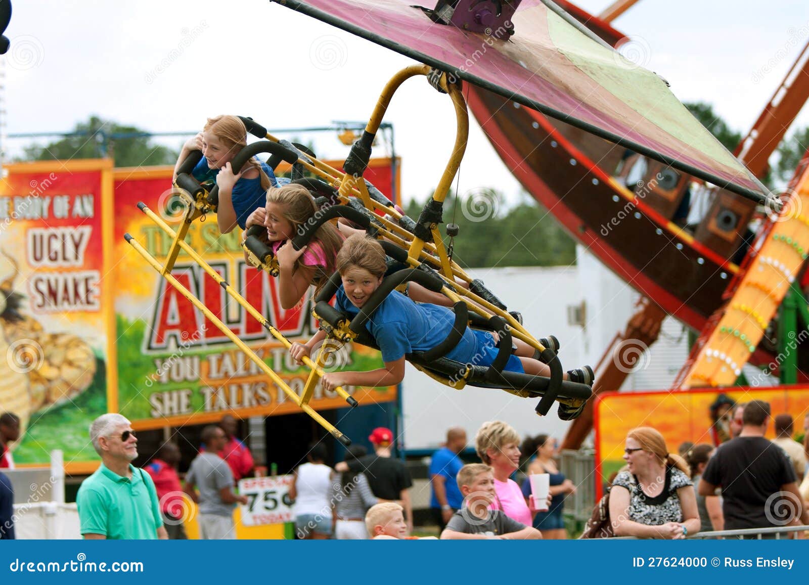 Teens Have Fun on Exciting Carnival Ride Editorial Image - Image of ...