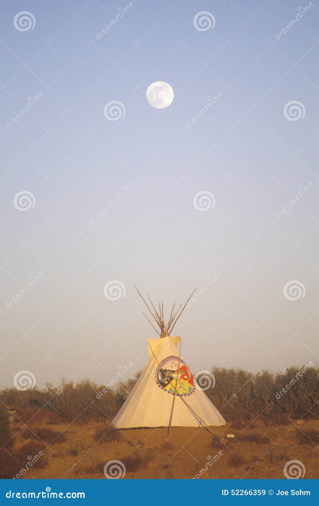 Teepee and Full Moon at Dusk in Malibu, CA Editorial Stock Image ...