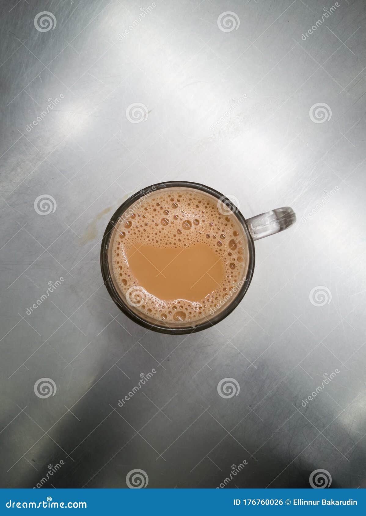 Teh Tarik Or Pulled Tea Is A Famous Sweet Milk Tea In Malaysia. Bubble ...