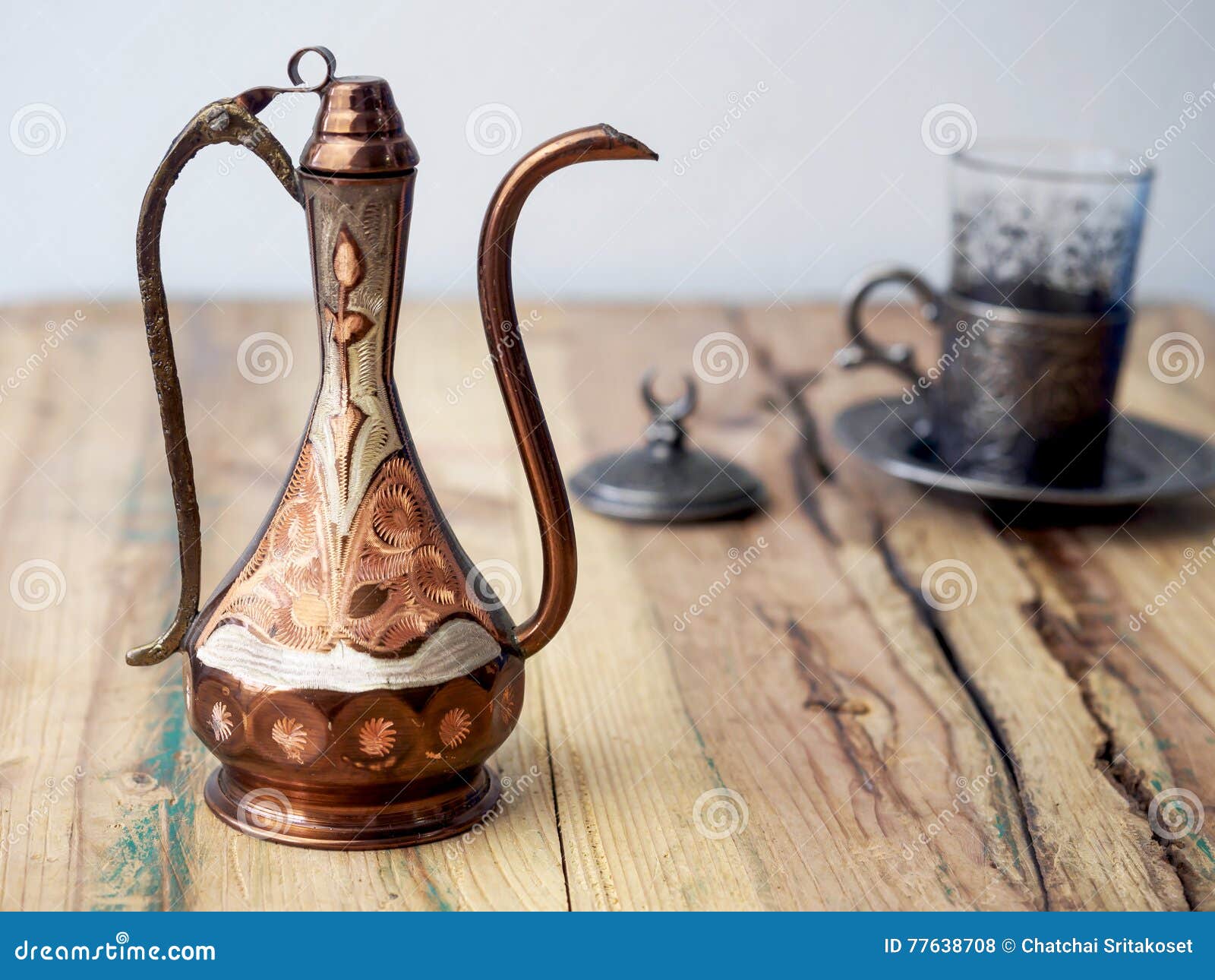 Teiera Turca Con La Decorazione Araba Fotografia Stock - Immagine di ...