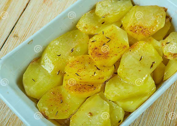 Teisen Nionod foto de archivo. Imagen de crujiente, patata - 87445966