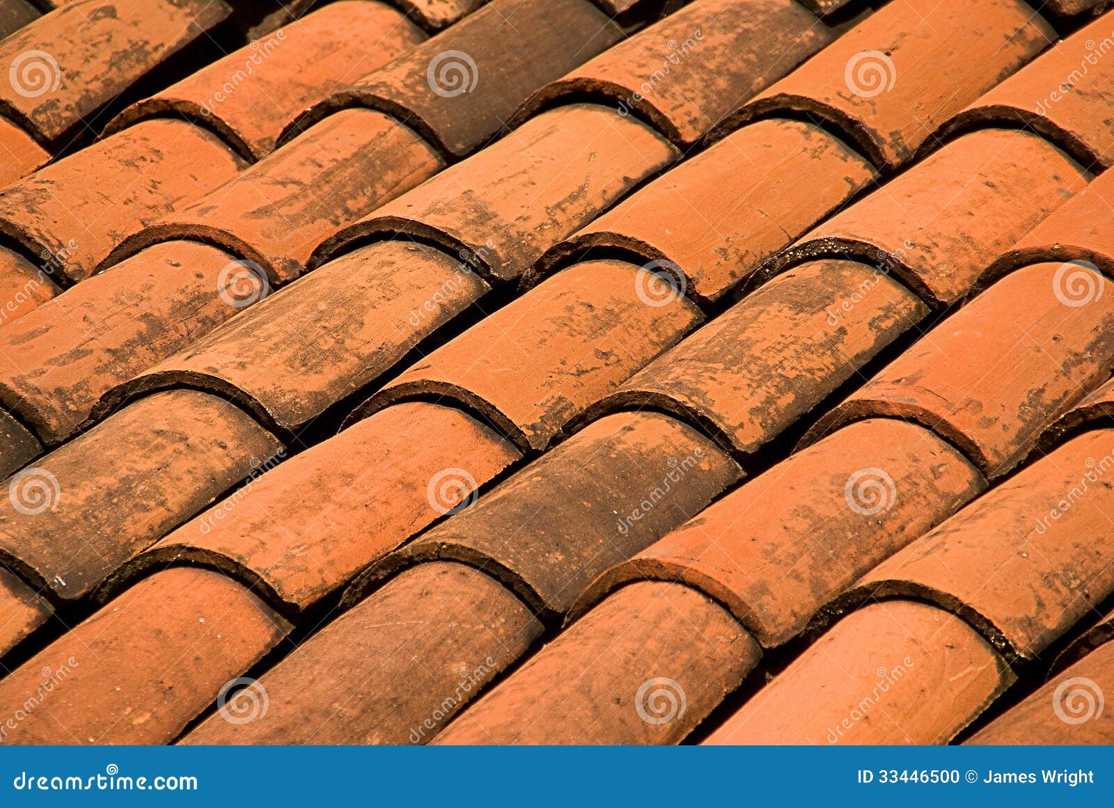 Tejas De Tejado Mexicanas De Adobe Foto de archivo - Imagen de abrigo ...