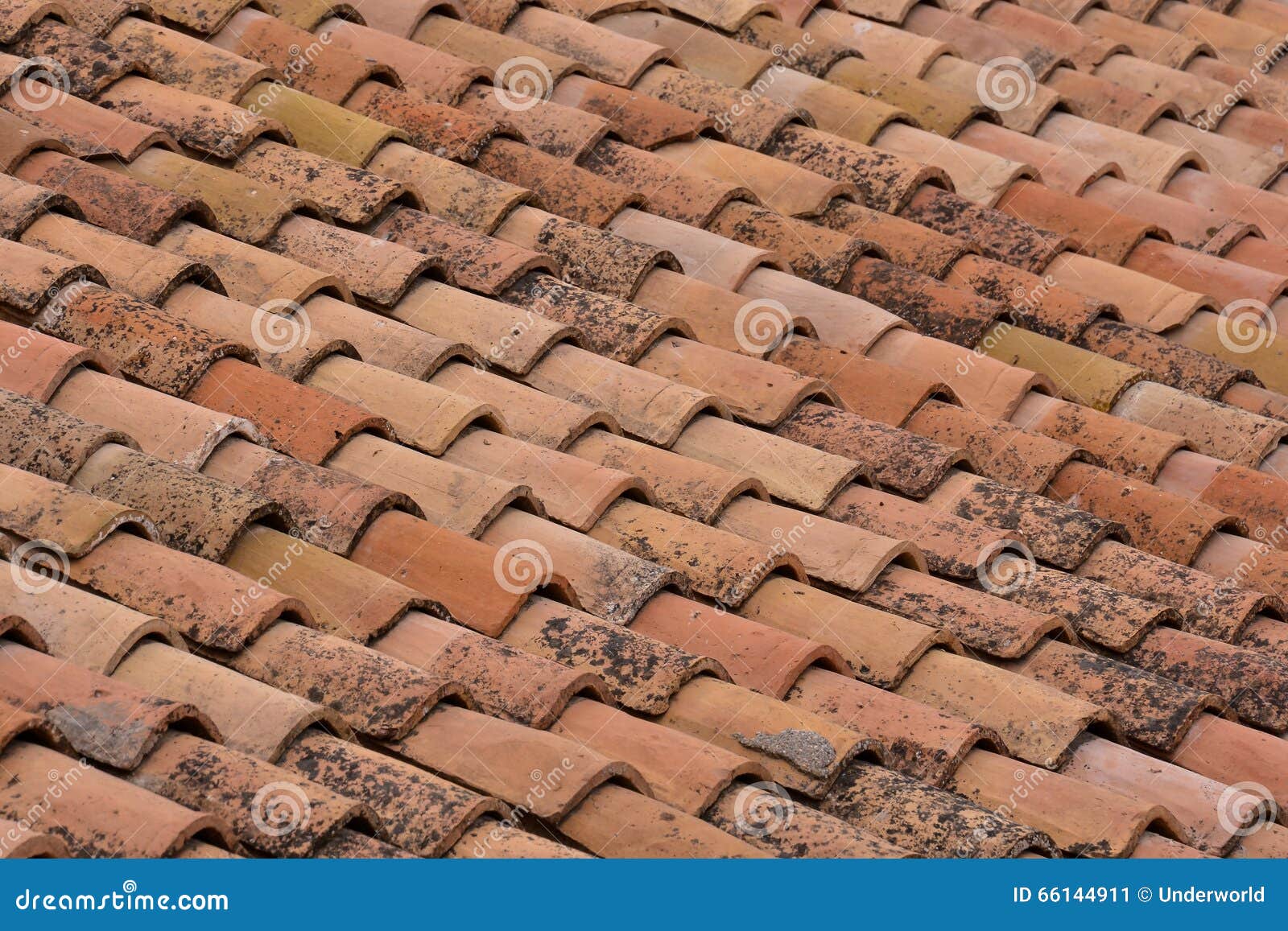 Tejas En La Textura Del Tejado Del Edificio Imagen de archivo - Imagen ...