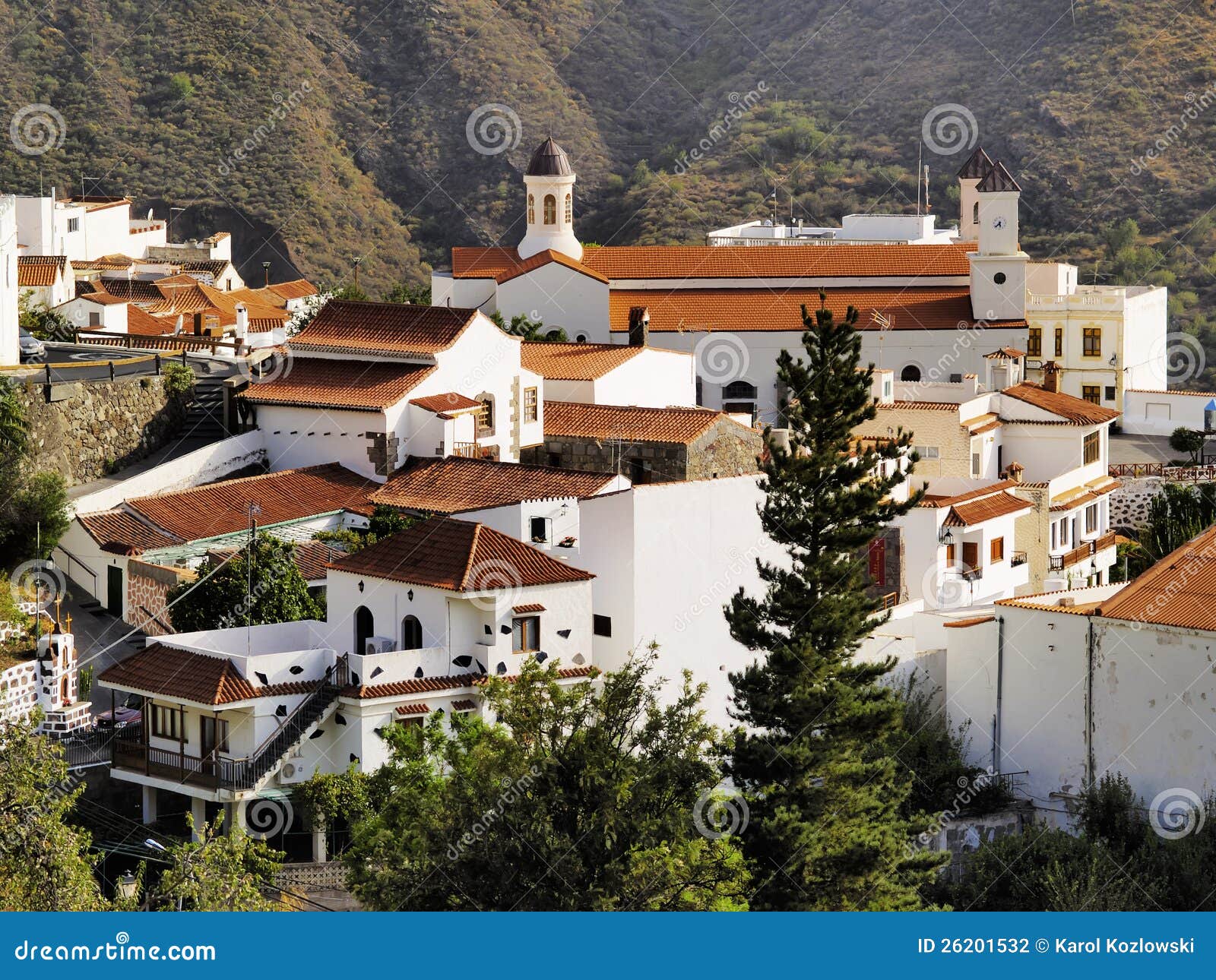 Tejeda foto de archivo. Imagen de alto, asoleado, ciudad - 26201532