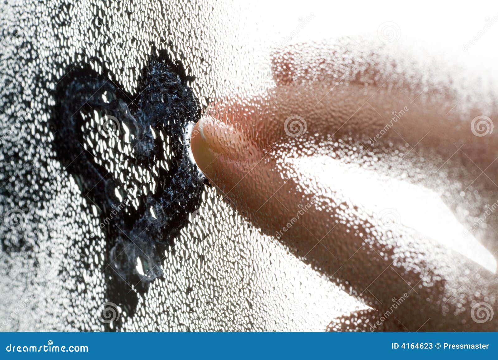 Tekening van hart stock afbeelding. Image of ontwerp, verf - 4164623