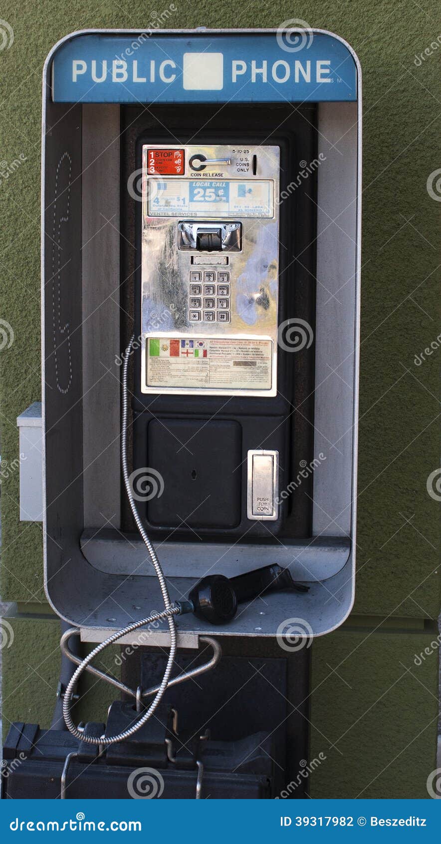 Teléfono público fotografía editorial. Imagen de rectángulo - 39317982