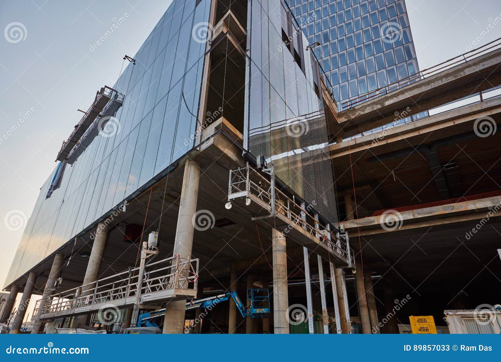 Tel-Aviv - 9 December, 2016: High-store Building Site in Tel Avi Stock ...