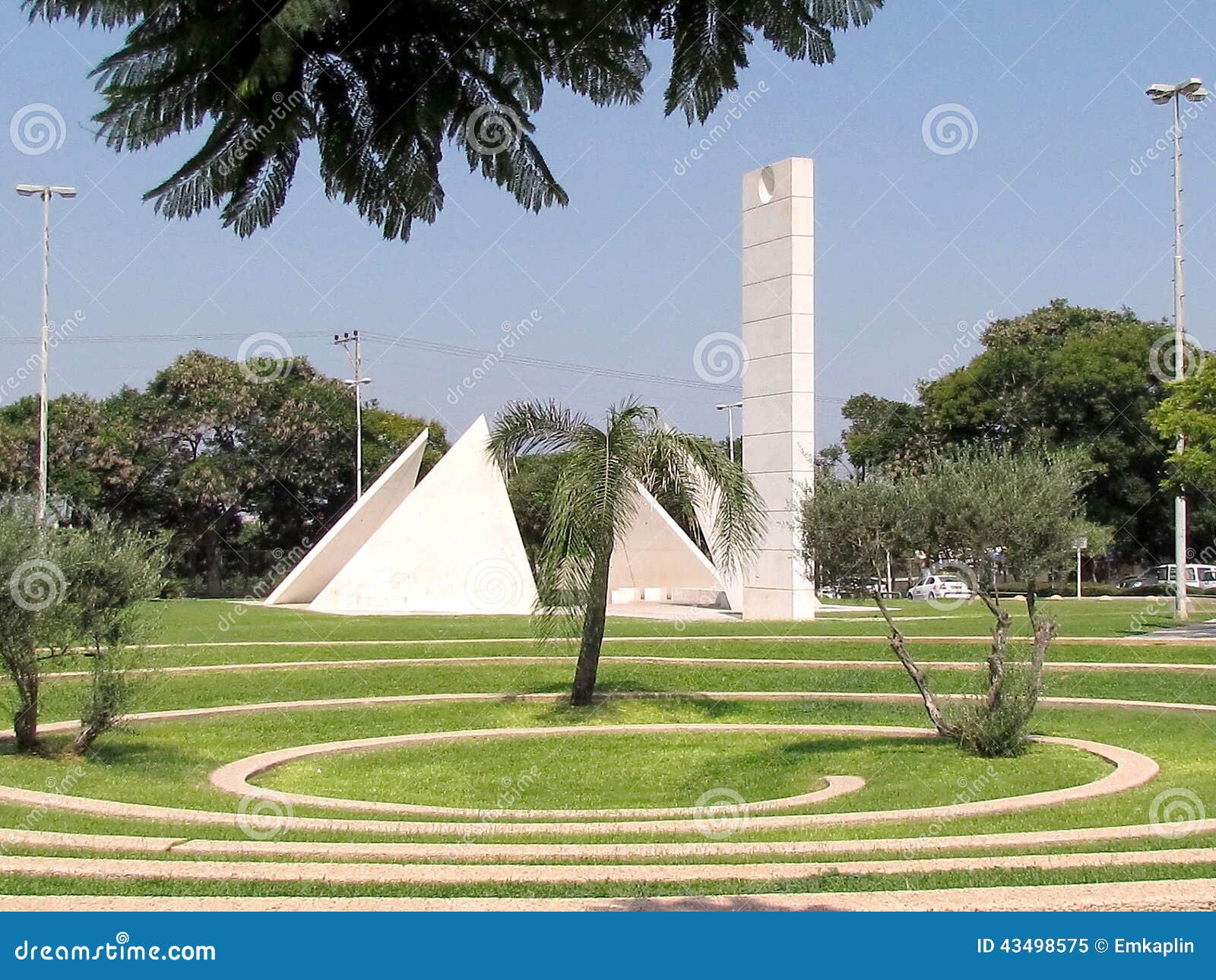 Tel Hashomer square 2012 editorial image. Image of sculpture - 43498575