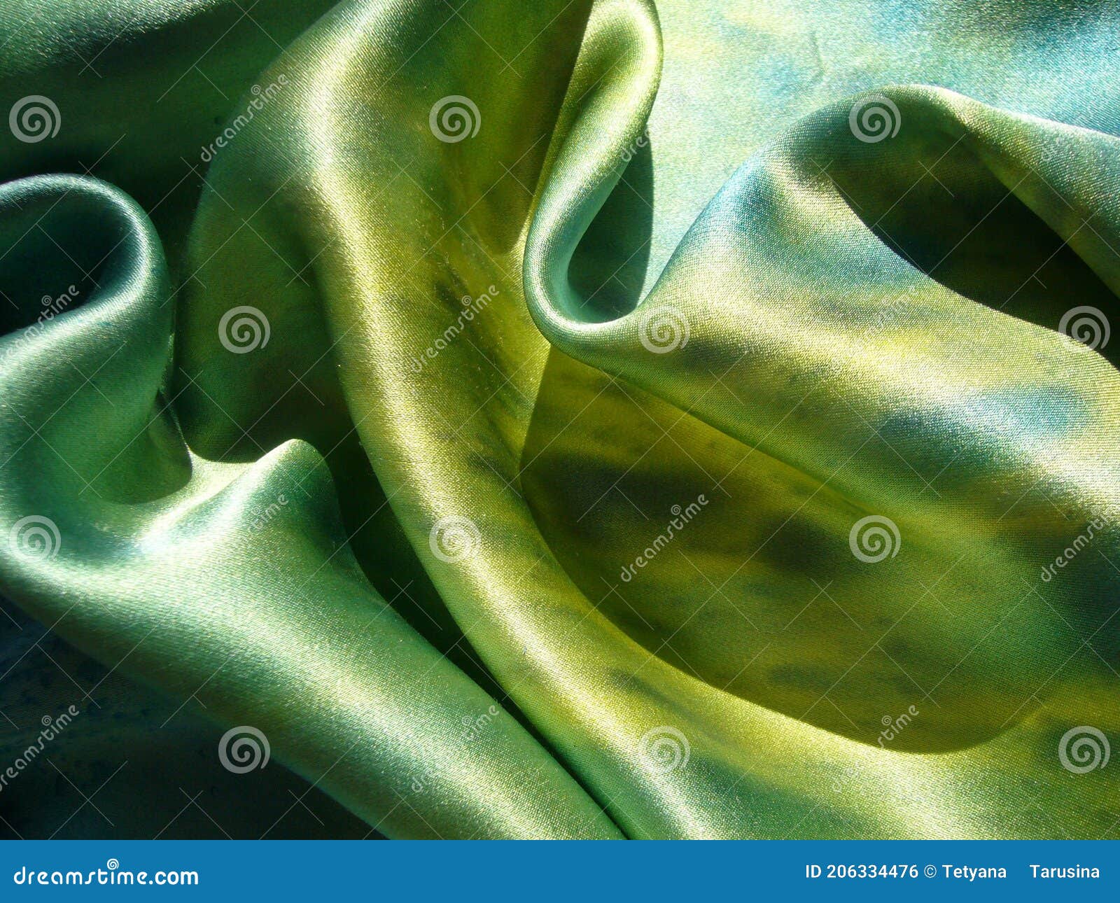 Tela De Seda Verde. Seda Natural. Foto de archivo - Imagen de ...