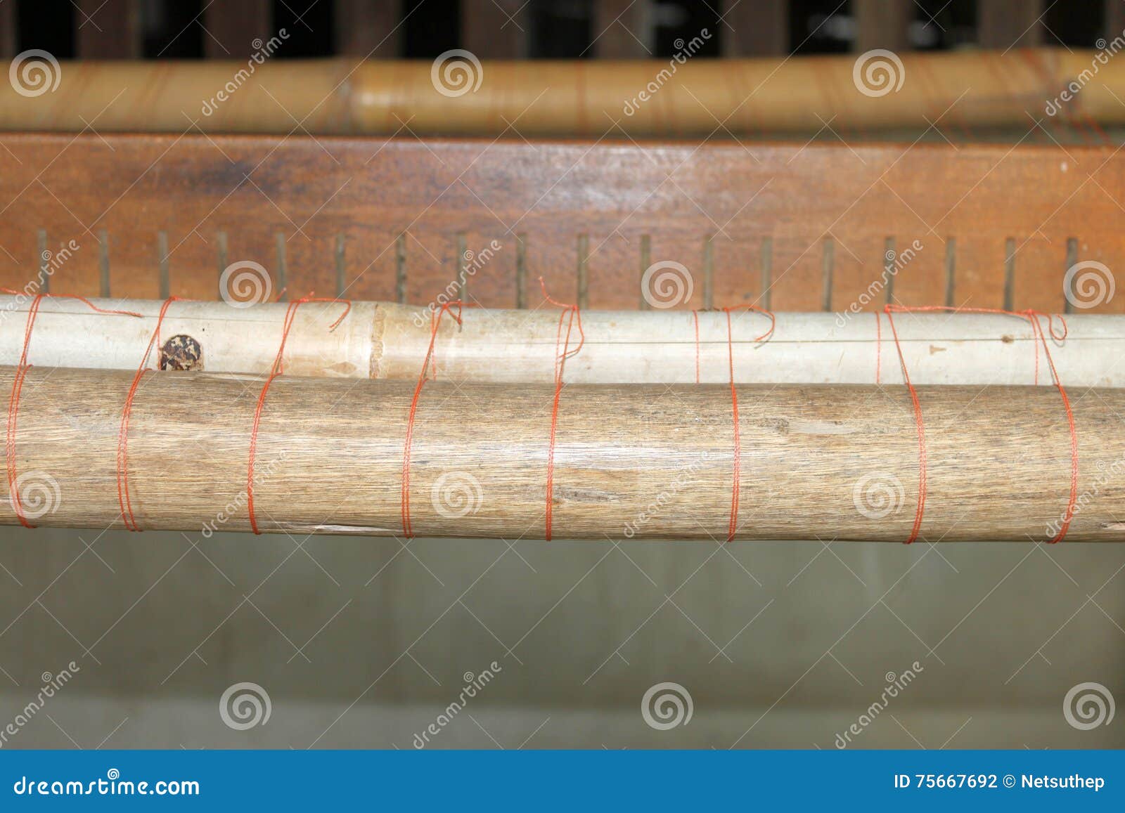 Telar tradicional foto de archivo. Imagen de local, antiguo - 75667692