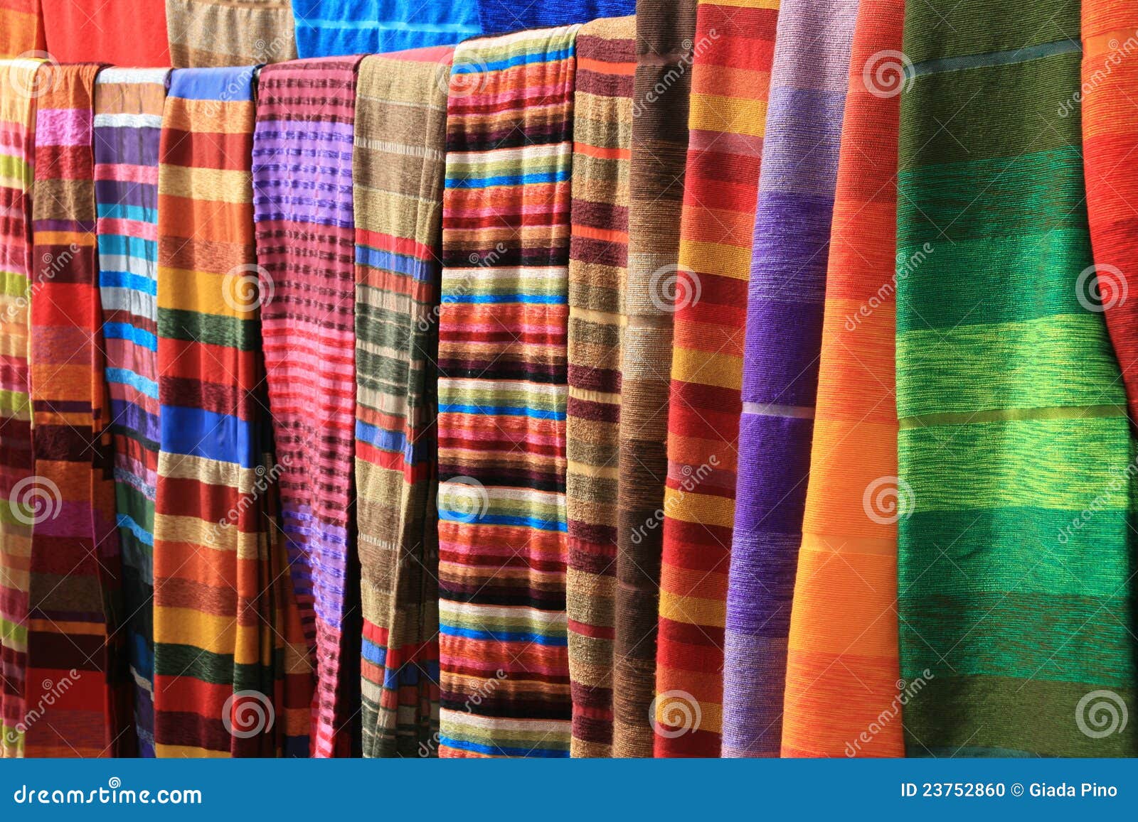 Telas marroquíes foto de archivo. Imagen de color, tela - 23752860