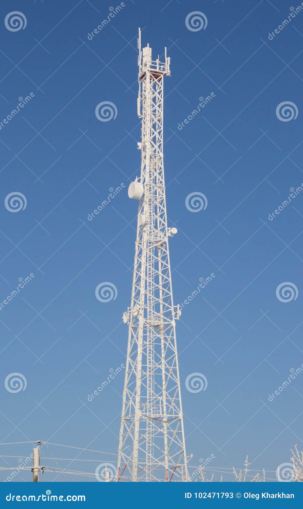 Telecom Broadcasting Tower Network Under Blue Sky Stock Image - Image ...
