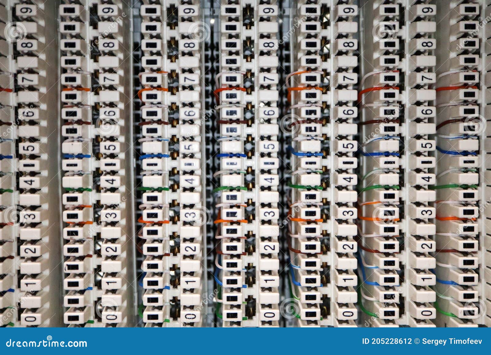 Telecom Quick Connect Punchdown Blocks with Colorful Solid Copper ...