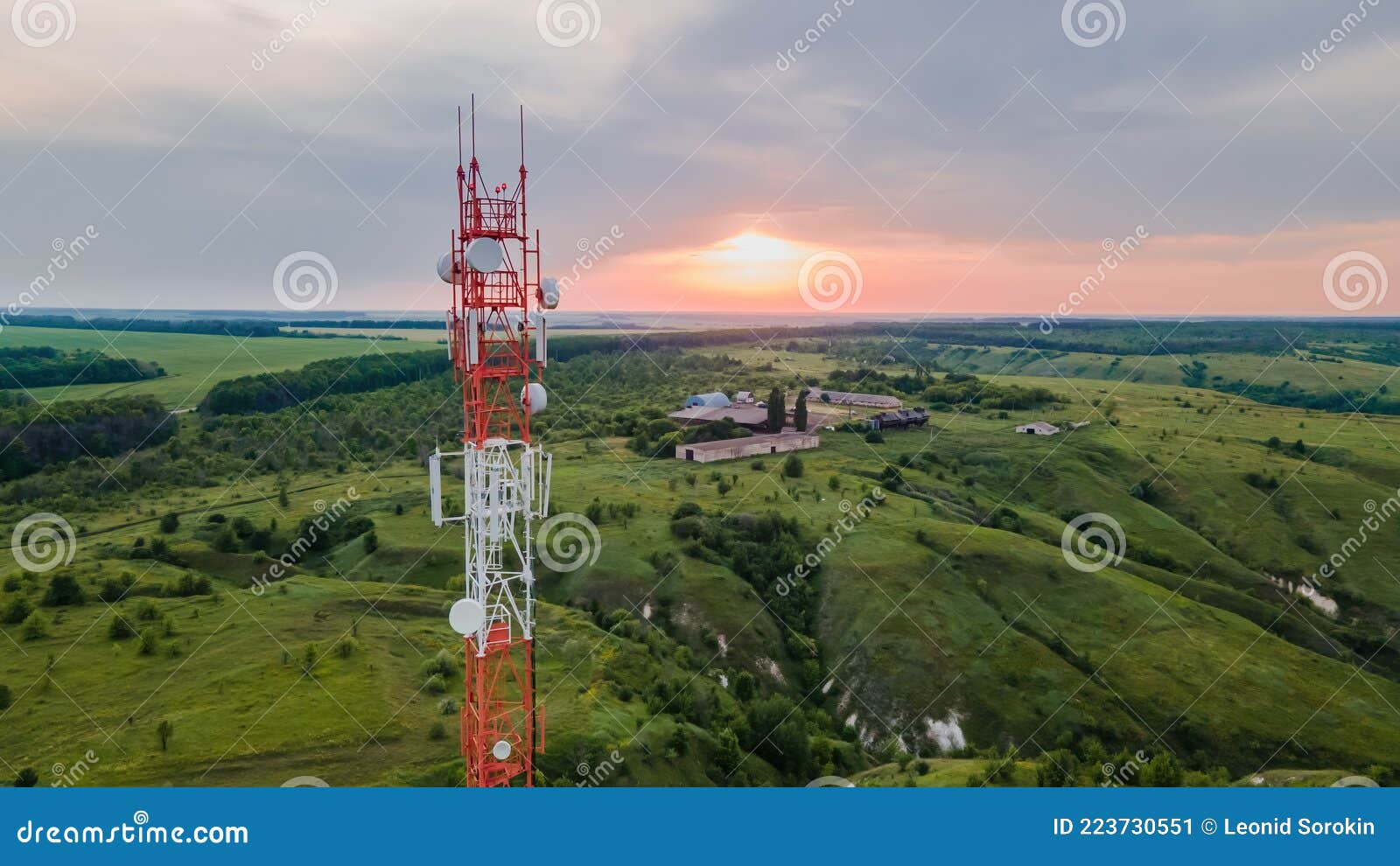 Telecom Tower Witn 4G Network, Telecomunication Base Station Stock ...