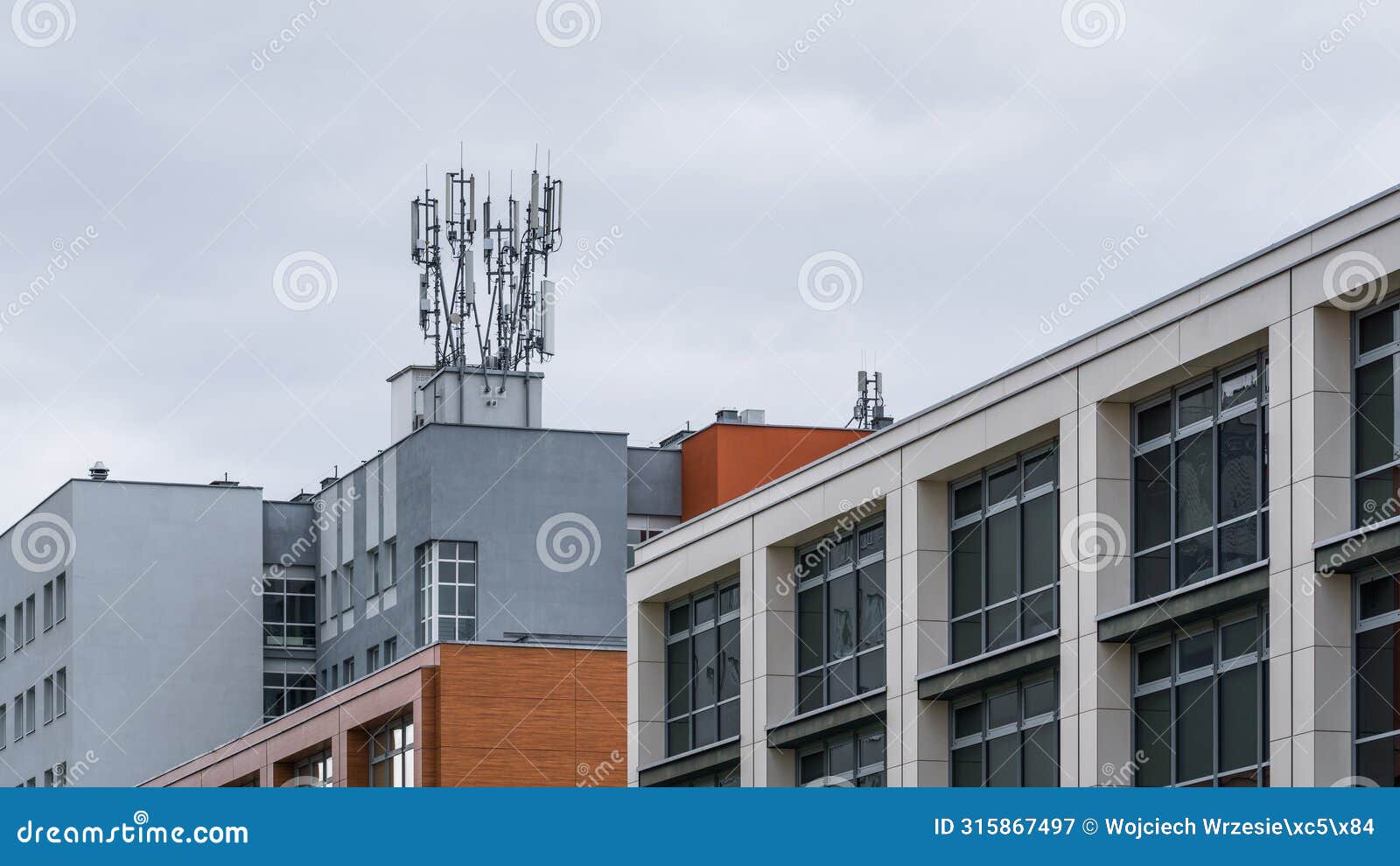 TELECOMMUNICATIONS NETWORK stock image. Image of transmitter - 315867497