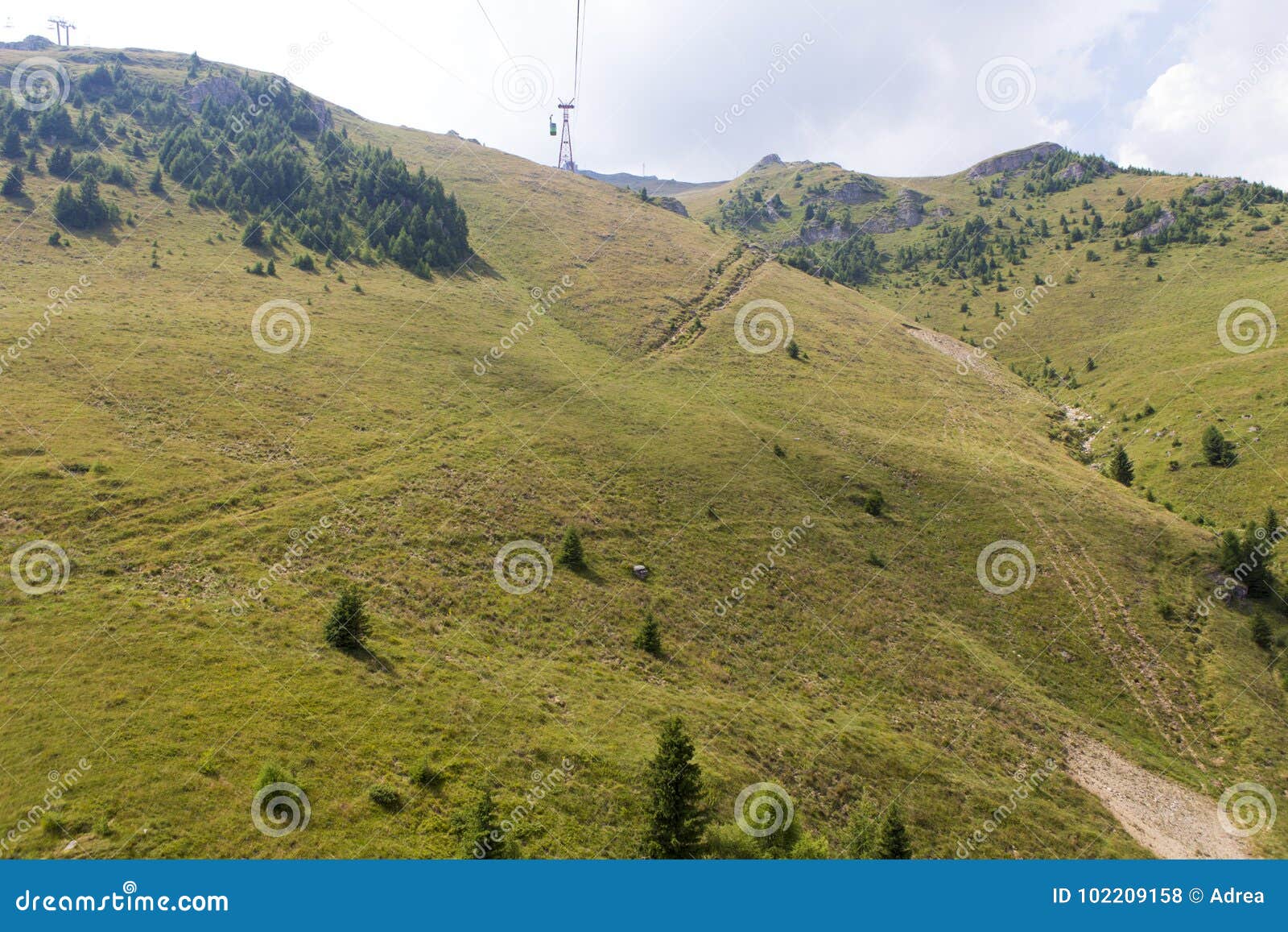 Teleferic foto de archivo. Imagen de cubo, antena, estacionamiento ...