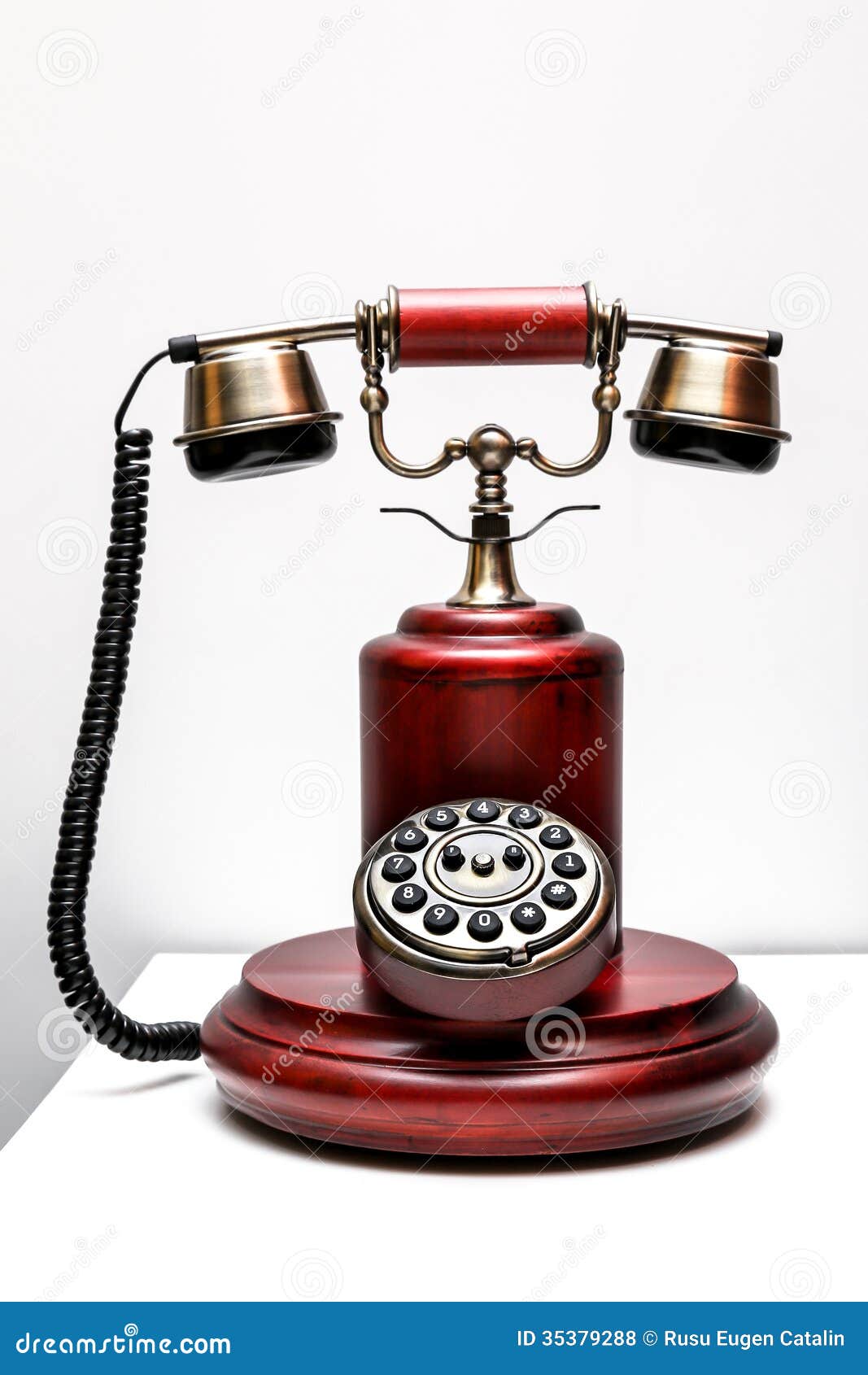 Telefone velho foto de stock. Imagem de fone, vermelho - 35379288