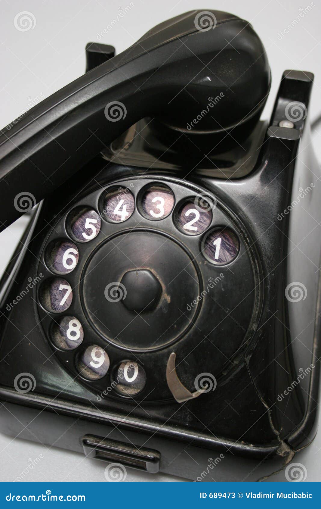 TELEFONE VELHO imagem de stock. Imagem de preto, sino, arte - 689473