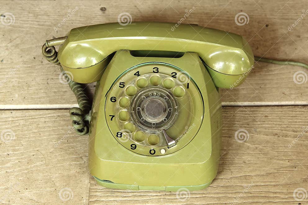 Telefone verde do vintage imagem de stock. Imagem de soar - 36203429