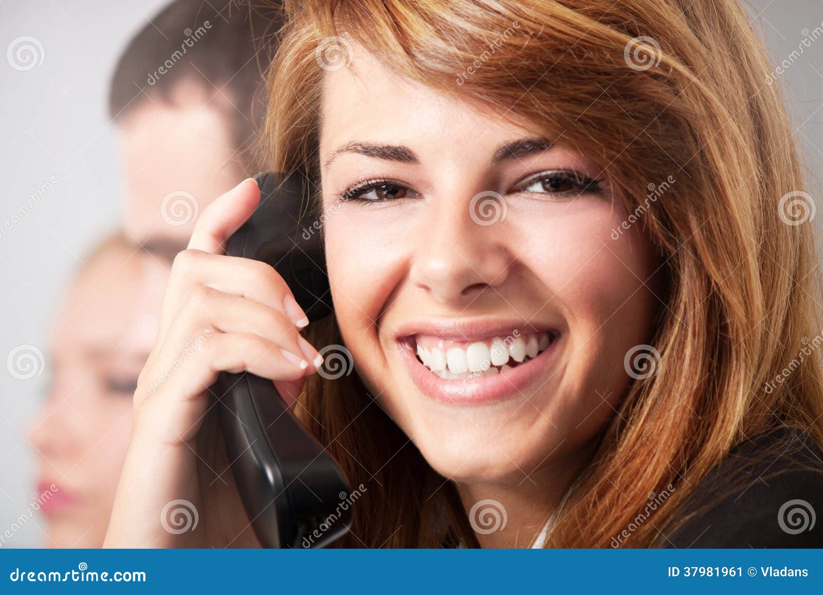 Telefonieren stockbild. Bild von mitte, manager, konferenz - 37981961